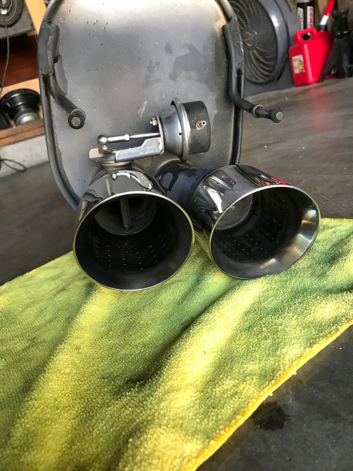 FS (For Sale) C6 zr1 oem exhaust - CorvetteForum - Chevrolet Corvette ...