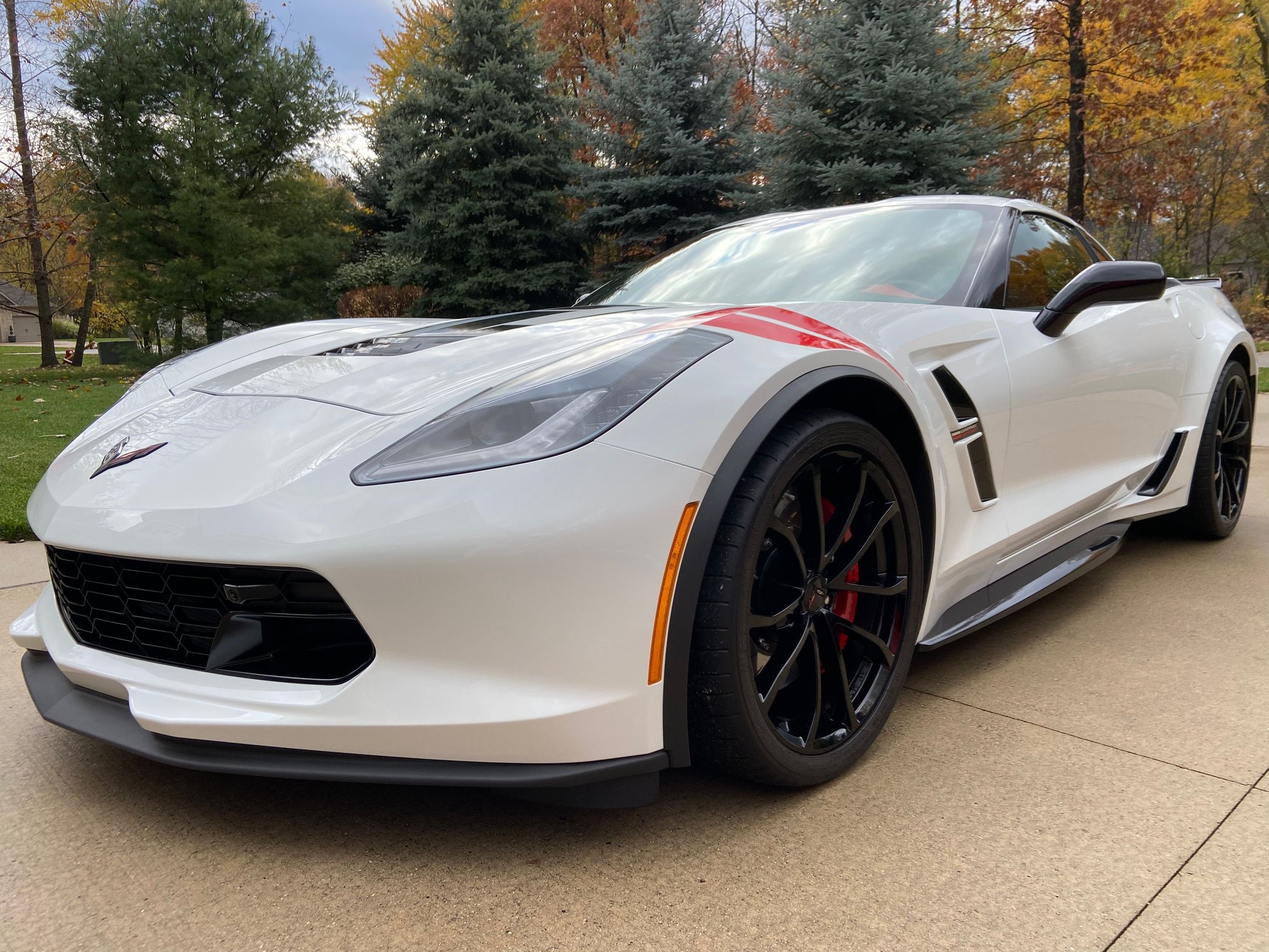 SOLD - 2019 Grand Sport 2LT Coupe, Auto, Arctic White, Red interior in ...