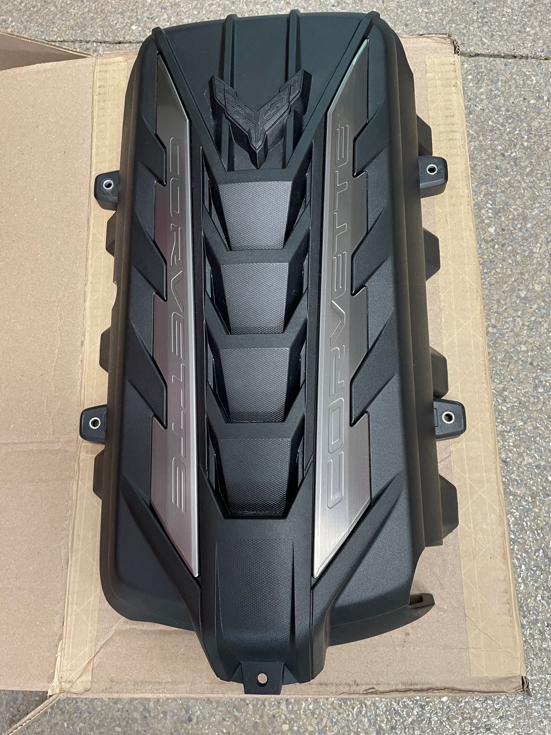 FS (For Sale) Standard (Gray) C8 engine cover - CorvetteForum ...
