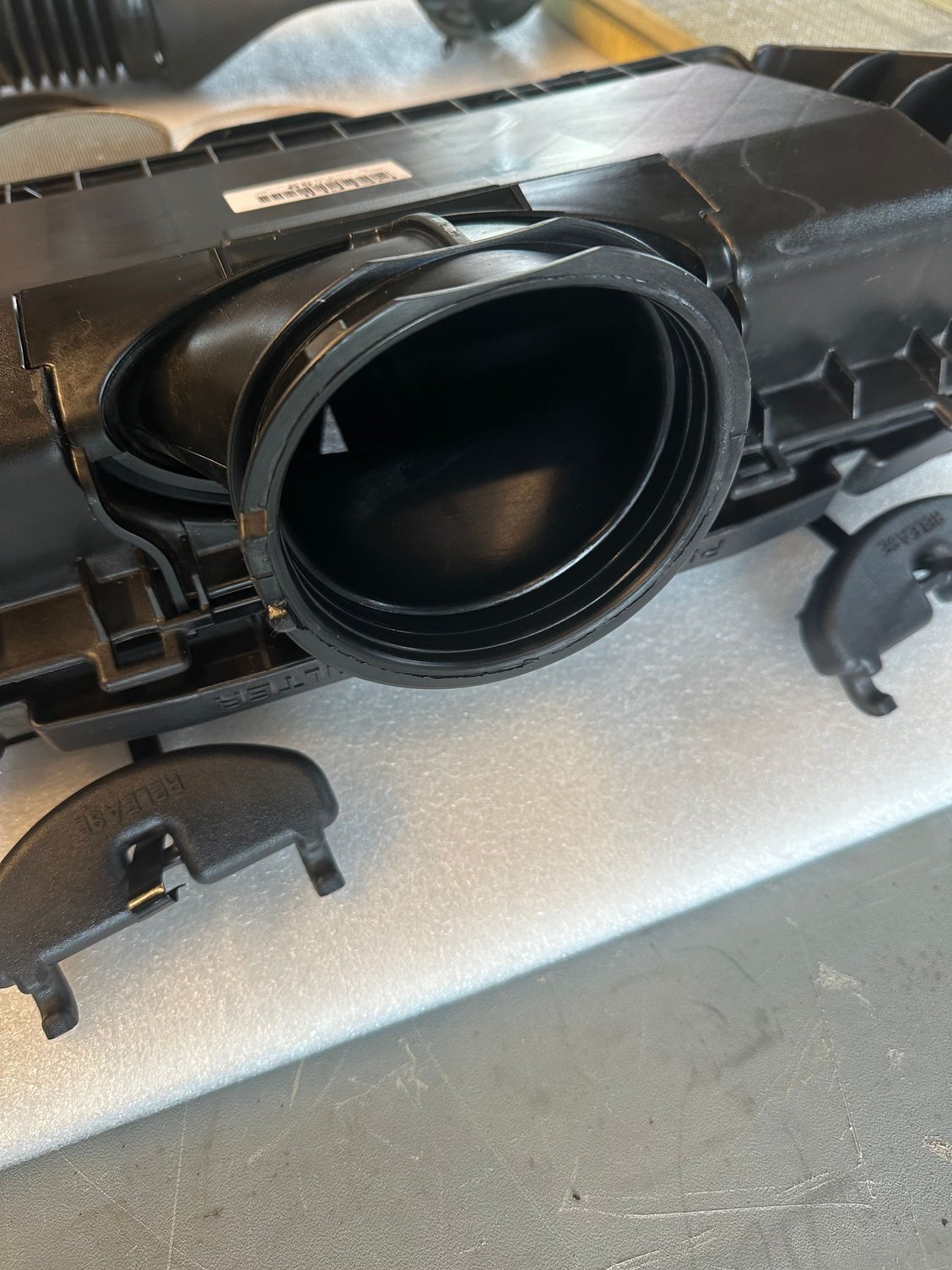 FS (For Sale) 2002 OEM Air Box Assembly W/MAF Sensor - CorvetteForum ...