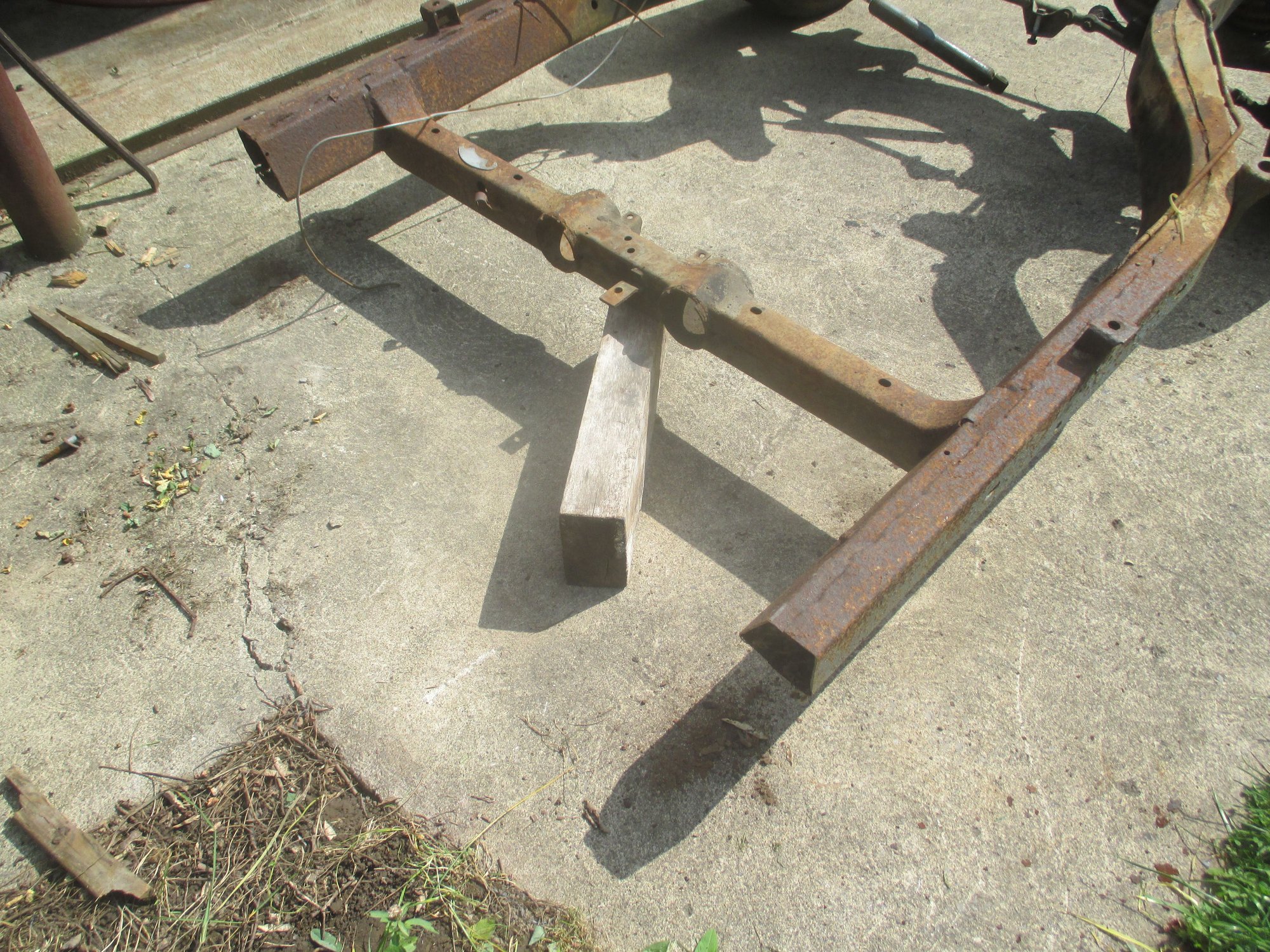 FS (For Sale) '64 convertible front half chassis & suspension ...