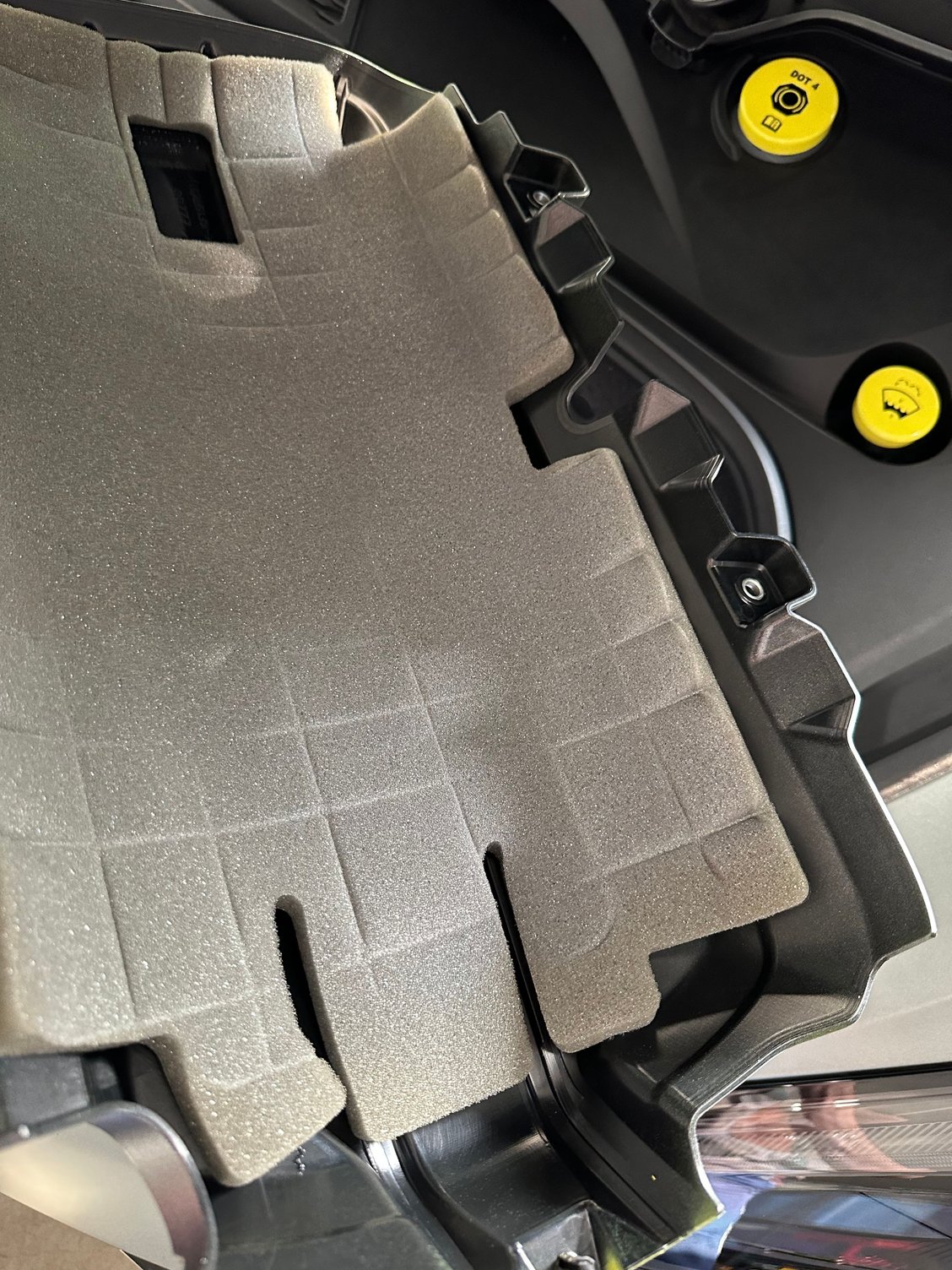 FS (For Sale) Hypersonic Gray / Accelerate Yellow Engine Cover ...