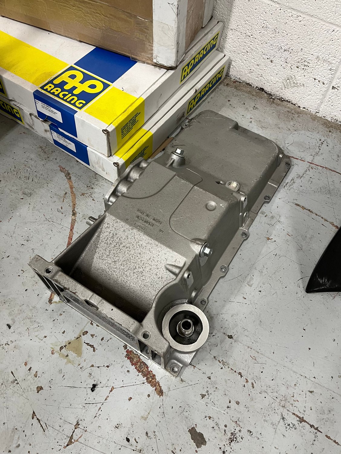 FS (For Sale) LS7 Z06 oil pan with pickup - CorvetteForum - Chevrolet ...