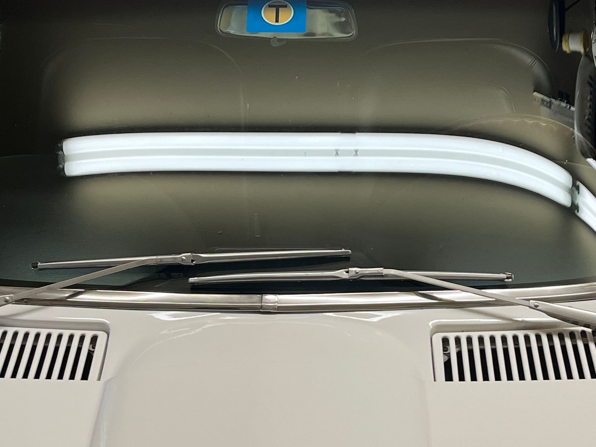 C2 How does the resting position angle look for these windshield wipers ...