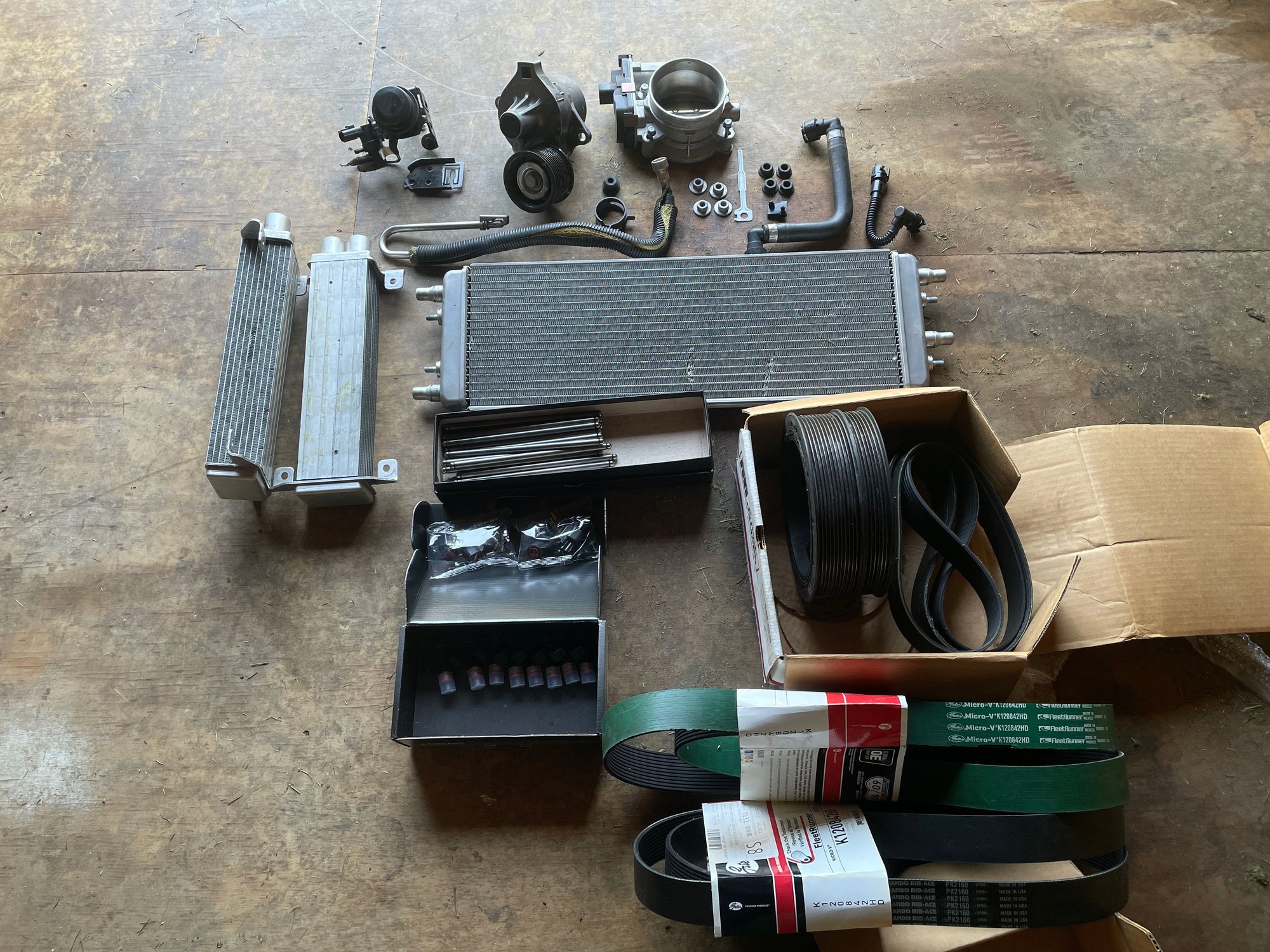 FS (For Sale) LS9/C6ZR1 stock parts injectors/TB/bricks/exhaust/intake ...