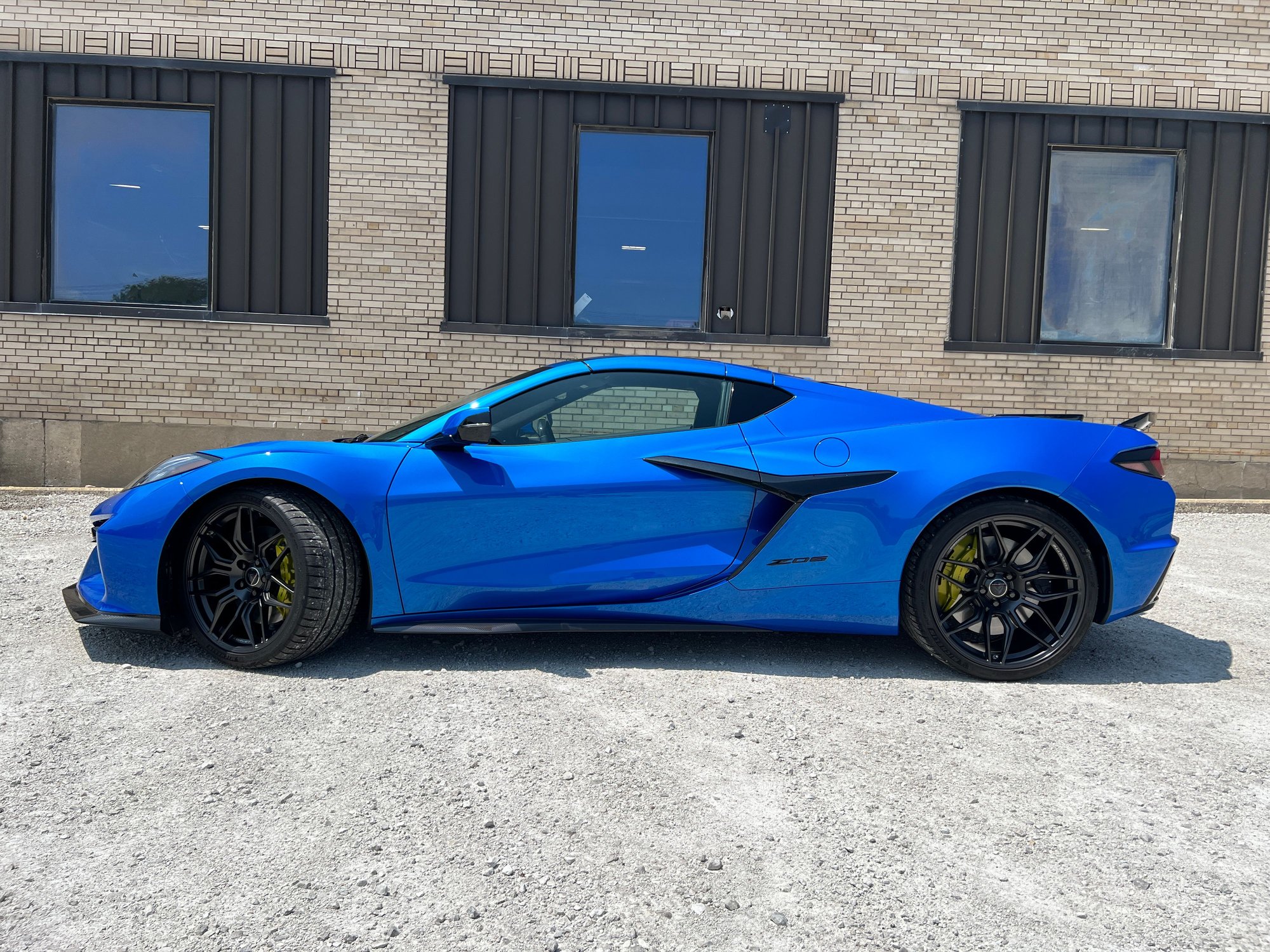 2024 Z06 3LZ Coupe Riptide Blue Yellow Calipers & Stitching LOTS of ...