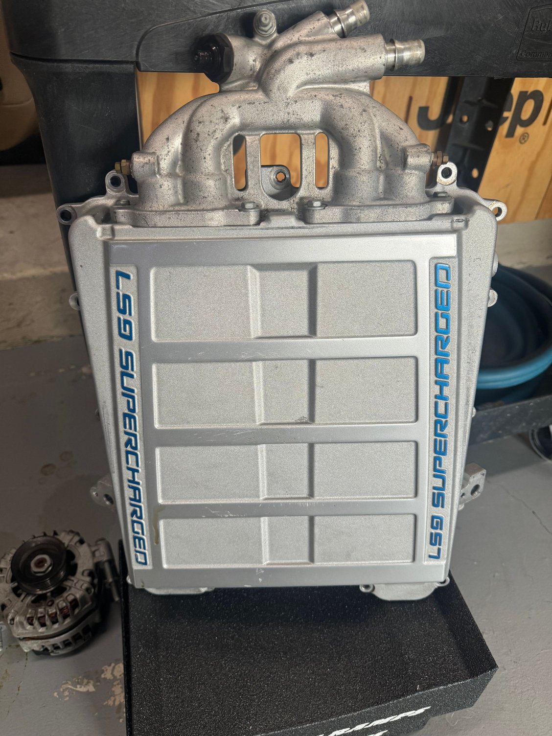 FS (For Sale) Zr1 ls9 supercharger with lid - CorvetteForum - Chevrolet Corvette Forum Discussion