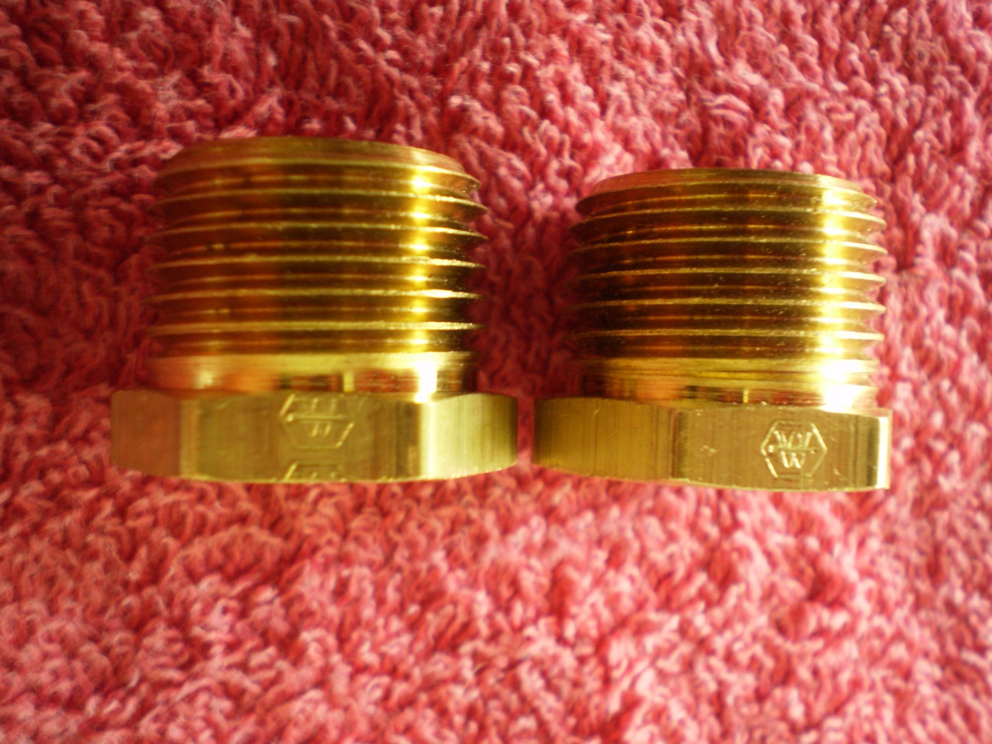 FS (For Sale) RARE NOS 1966,1967,1968 2-Bolt Main 427 Weatherhead Brass ...