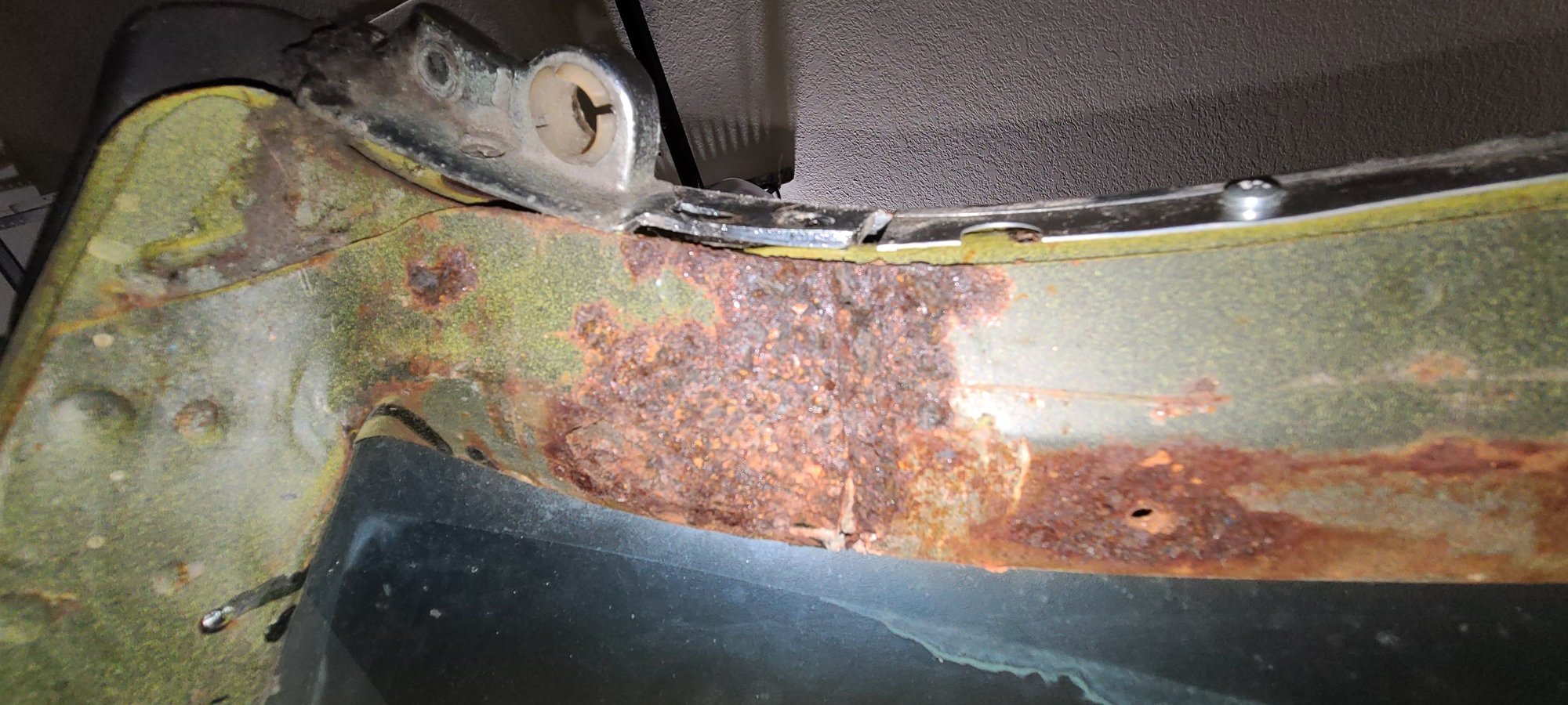 Birdcage and windshield frame rust - CorvetteForum - Chevrolet Corvette ...