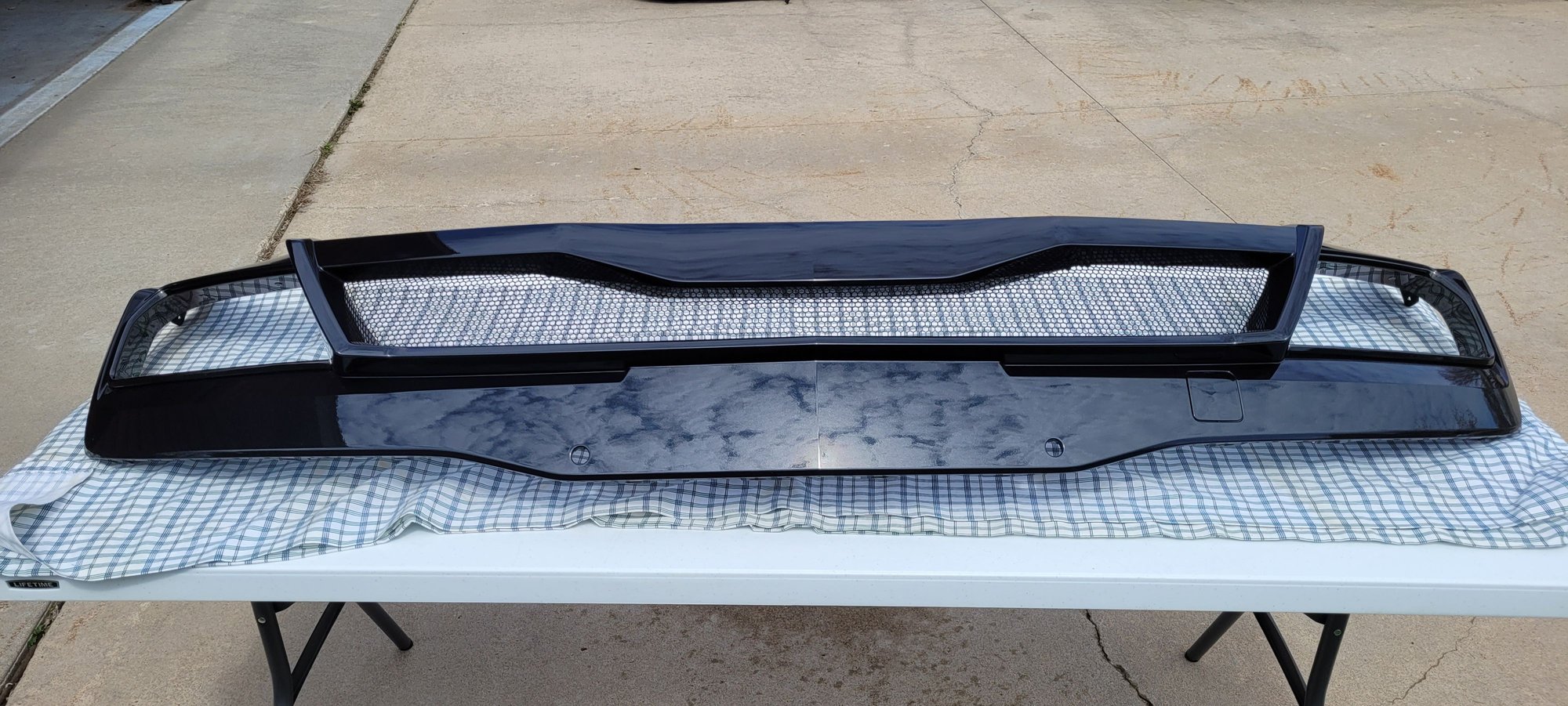 FS (For Sale) C8 Stingray rear lower cover (fascia) - CorvetteForum ...