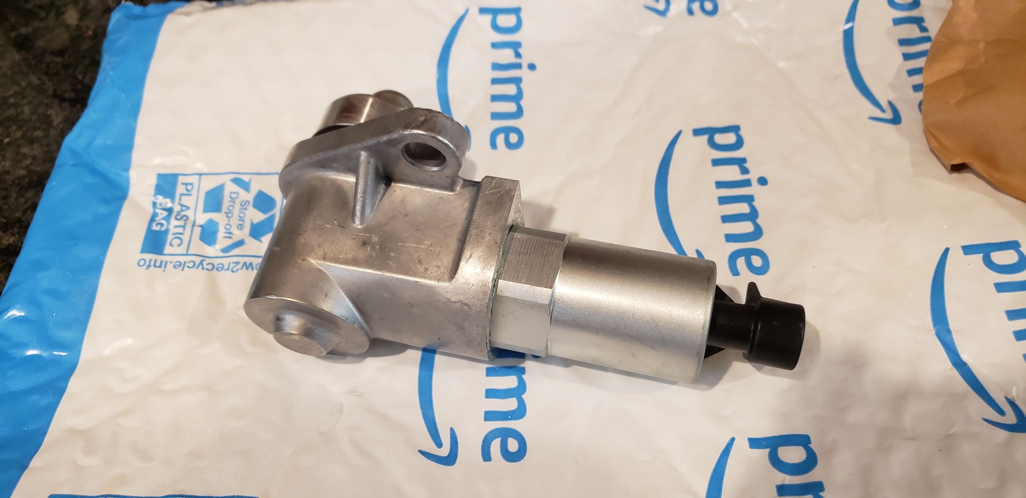 For those needing to replace a reverse lockout solenoid: - Page 2 ...