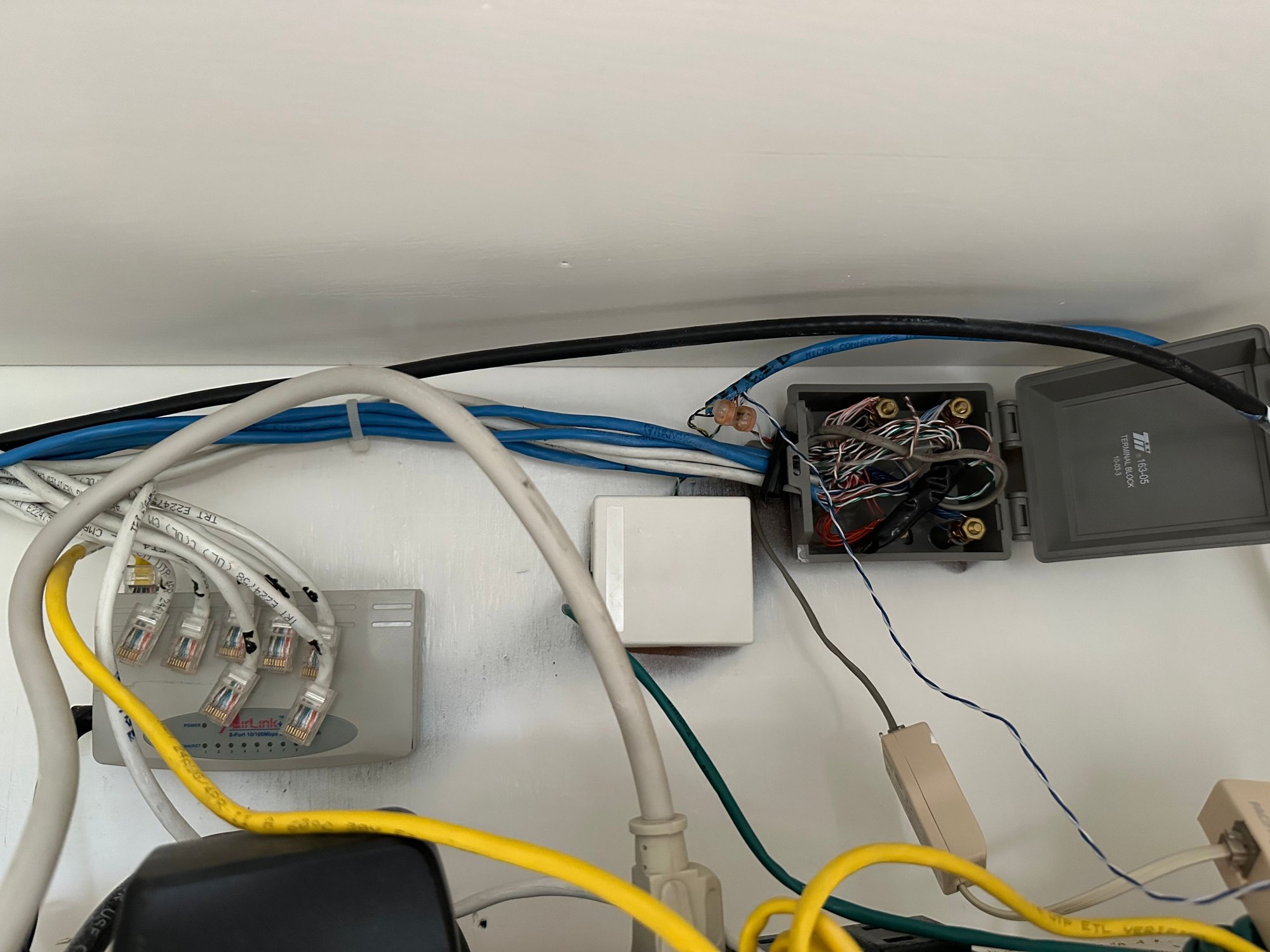 why a cat5e cable splits to two lines? - DoItYourself.com Community Forums