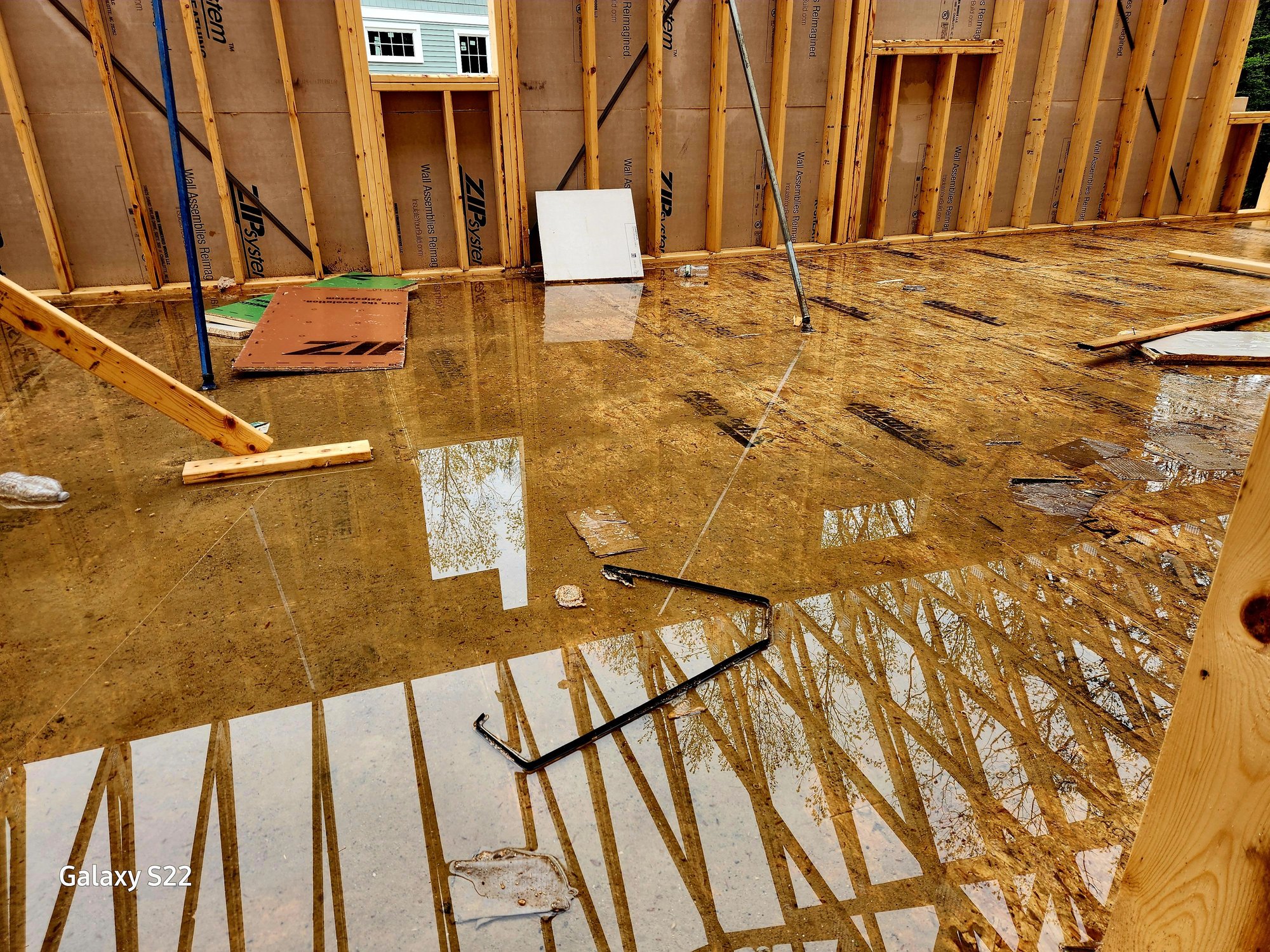 Advantech Subfloor w/ 6 in of water flooding it - DoItYourself.com ...