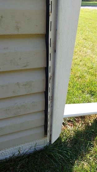 Vinyl siding corner trim - DoItYourself.com Community Forums
