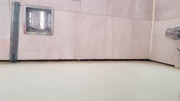 Large gap between tub and tile, 1/2", how to Caulk? - DoItYourself.com ...