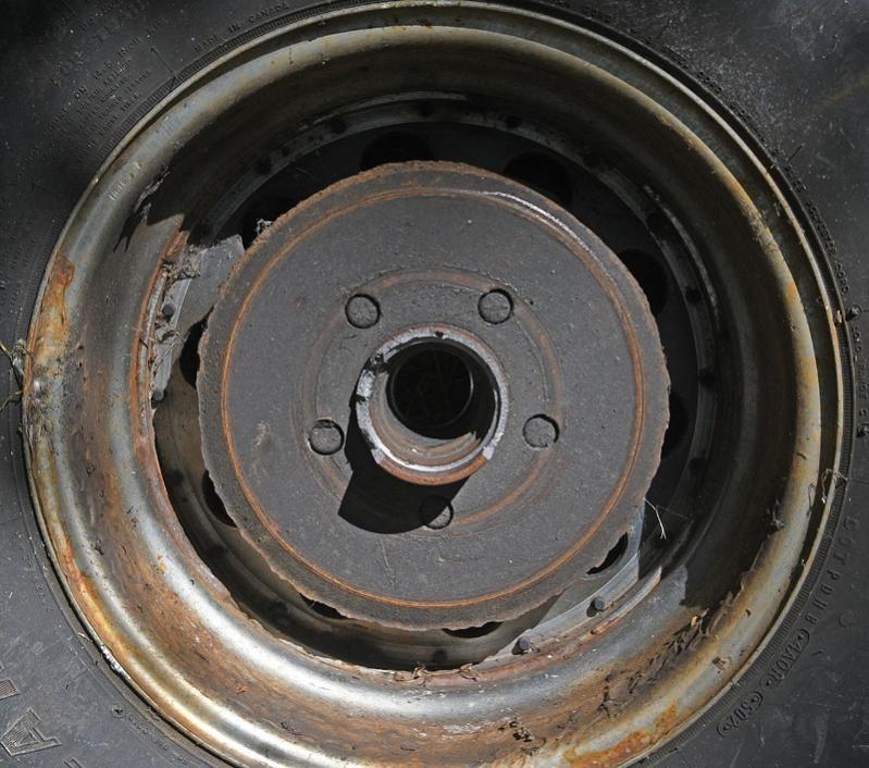 Boat trailer loses a wheel... - DoItYourself.com Community Forums