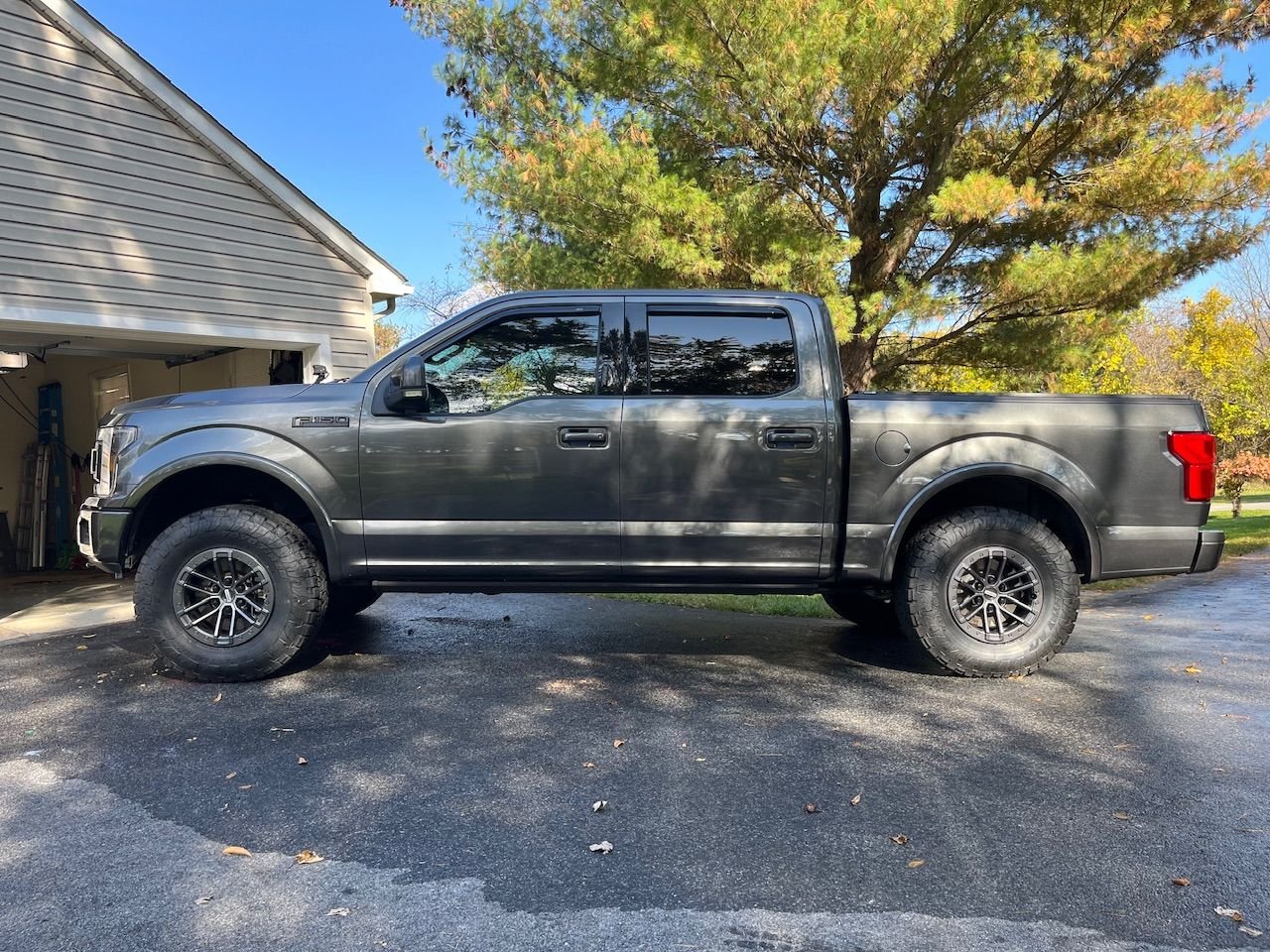 23 Raptor Wheels & Tires on 21 Leveled XLT - Page 2 - Ford F150 Forum ...