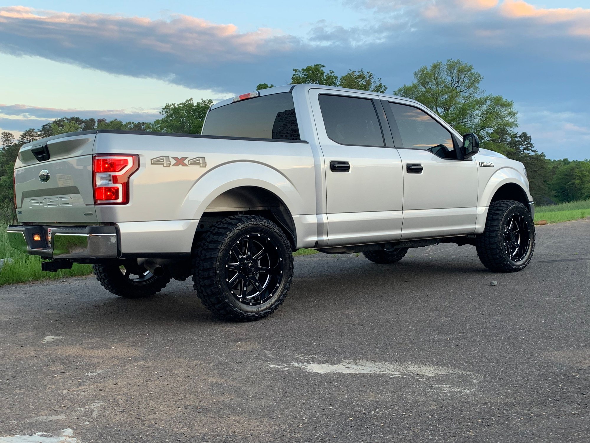 Last Tire Post.. 33 vs 35. Quick Question - Page 2 - Ford F150 Forum ...