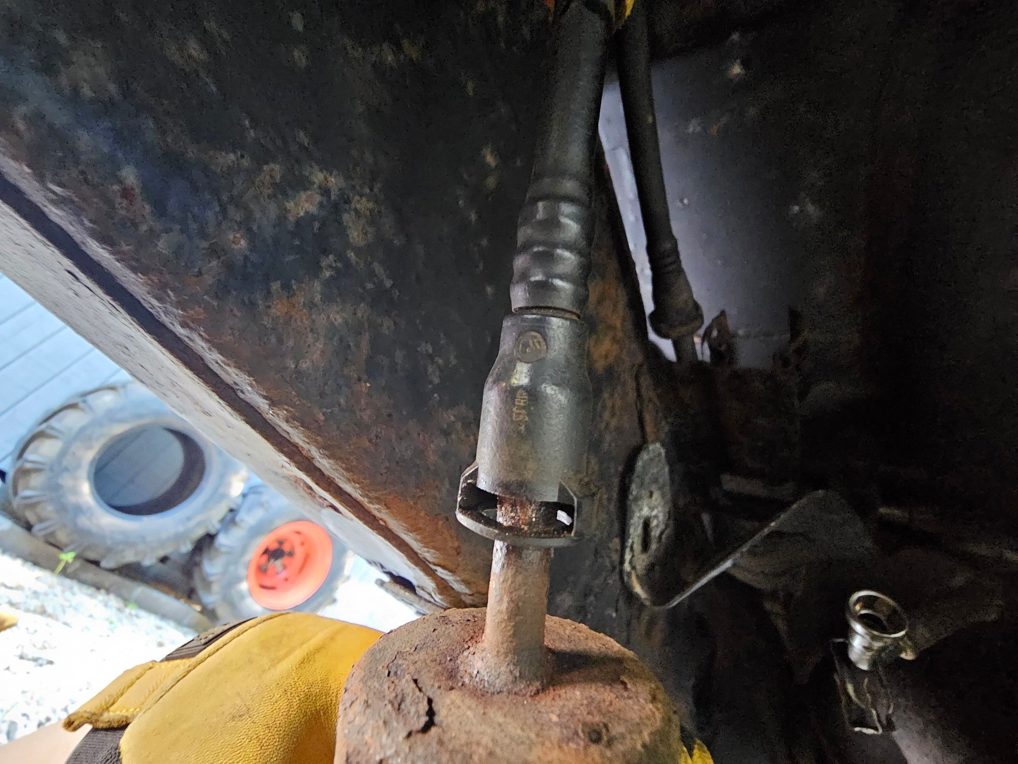 Help: Fuel filter/ line disconnect - Page 2 - Ford F150 Forum ...