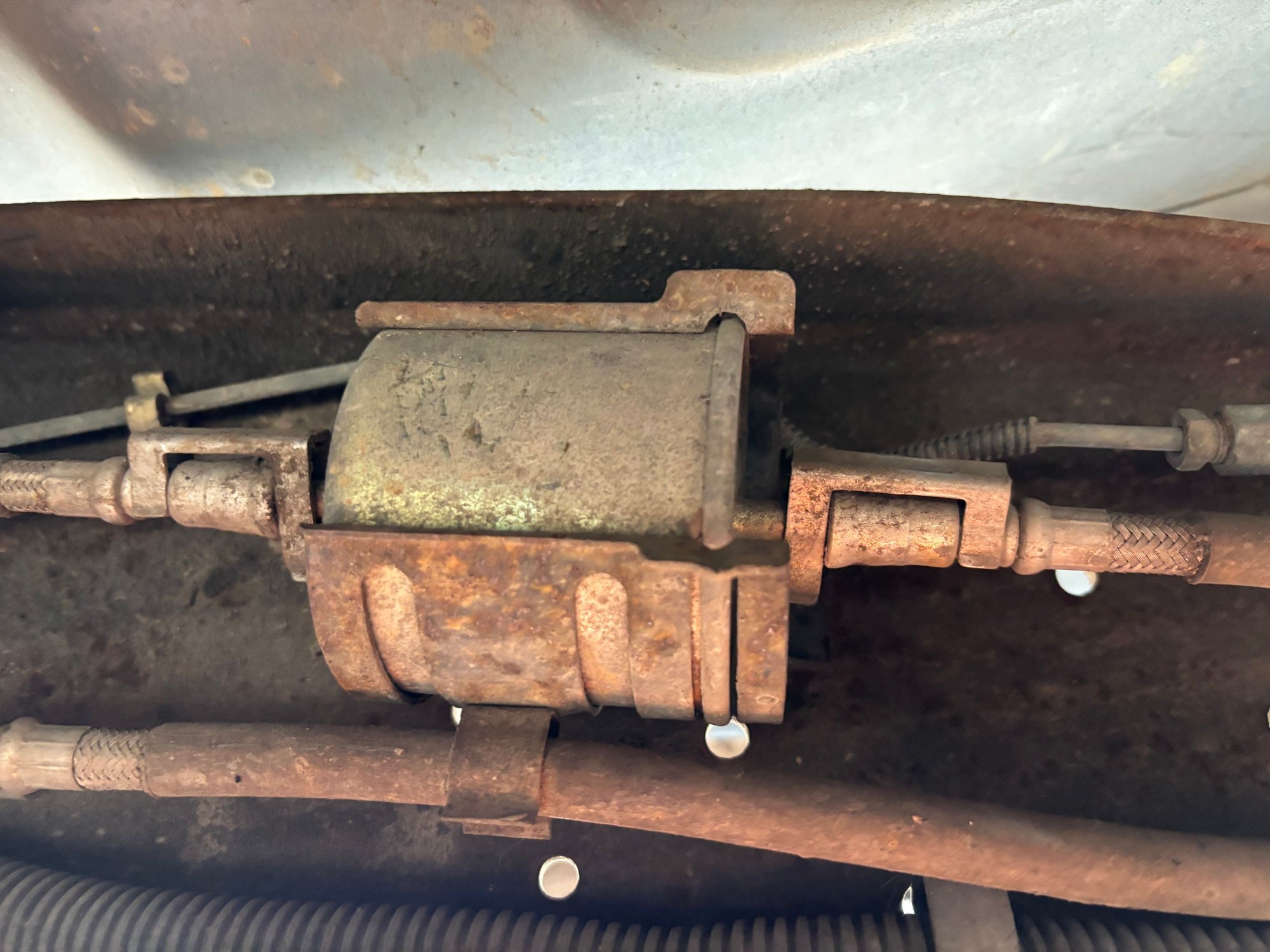 94 F150 Fuel line retainer clip - Ford F150 Forum - Community of Ford ...