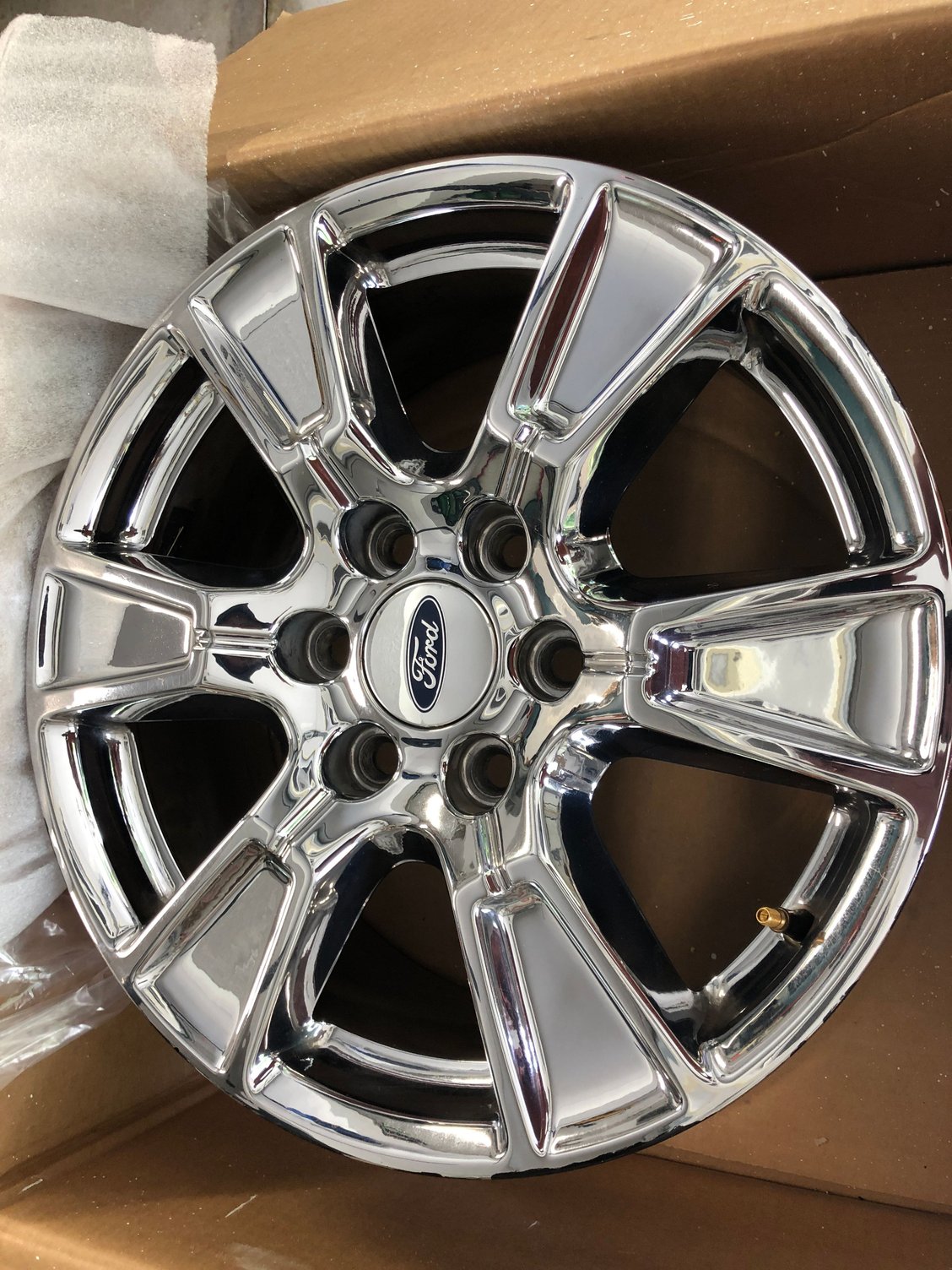 North Central 2016 F150 OEM Chrome (PVD) 18” Rims (4). $200 - Ford F150 ...