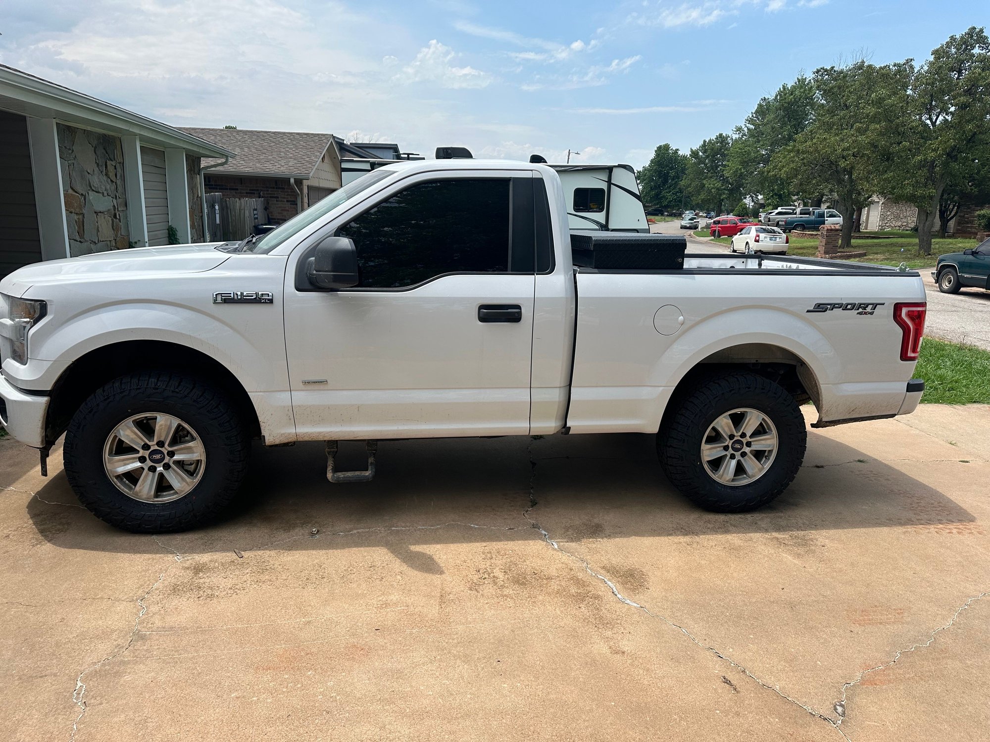 Single Cab roof racks and sports bar setups - Ford F150 Forum ...