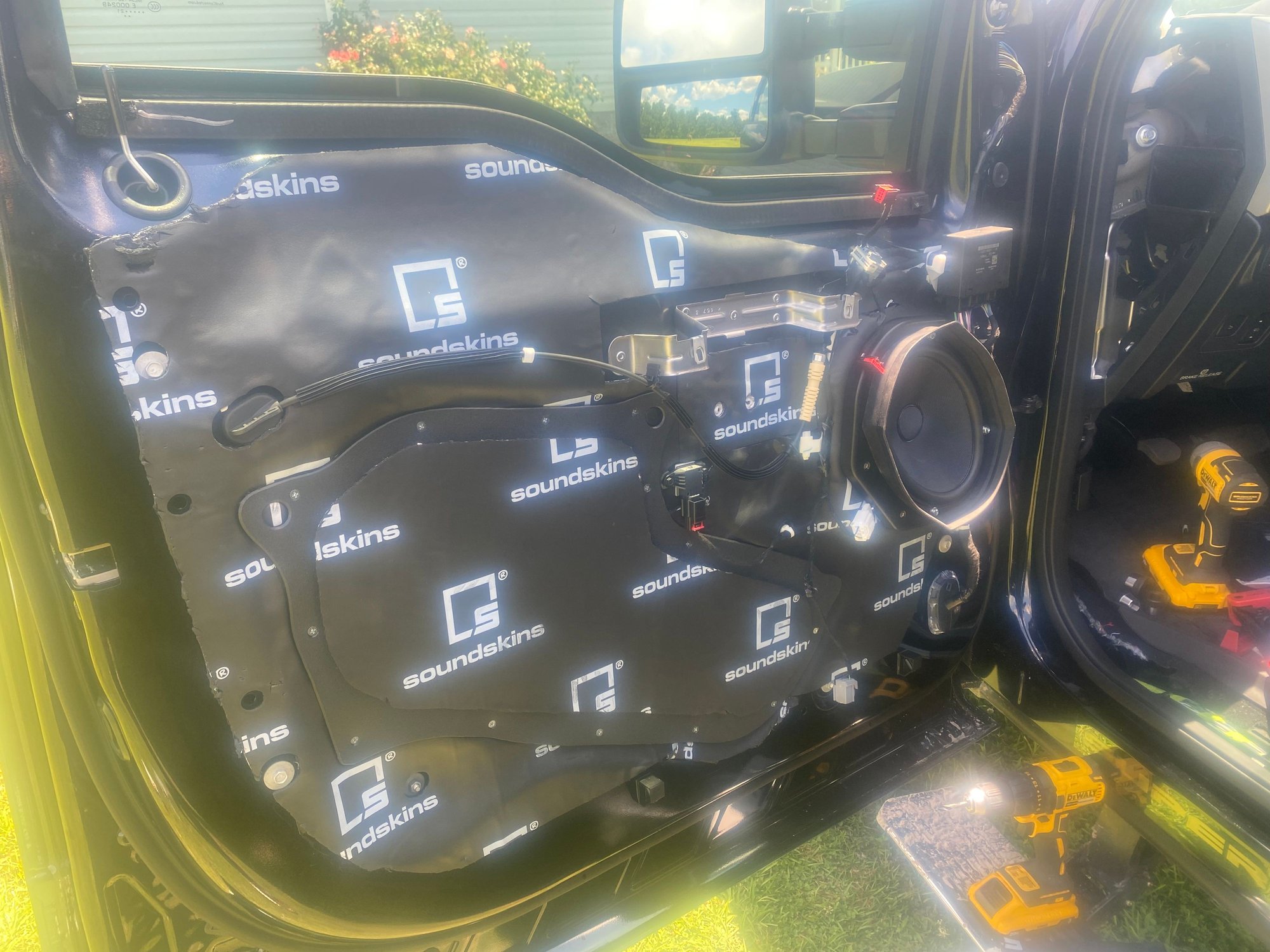 13th Gen F150 & 4th Gen Superduty Mid Bass Measurements - Ford F150 ...