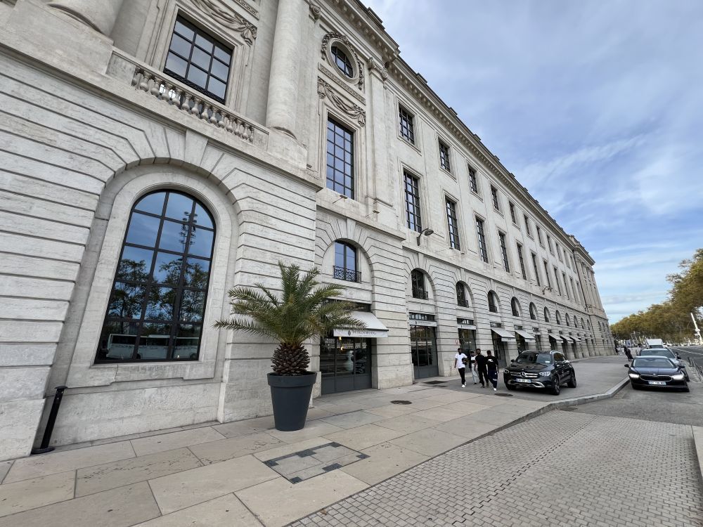 Endless jet set and glamour - or just a few fill-ins? - FlyerTalk Forums