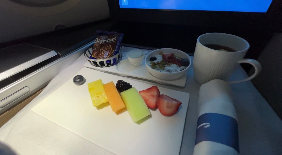 Mid-flight Upgrade from BA Club world to First on a new B787-10 ...