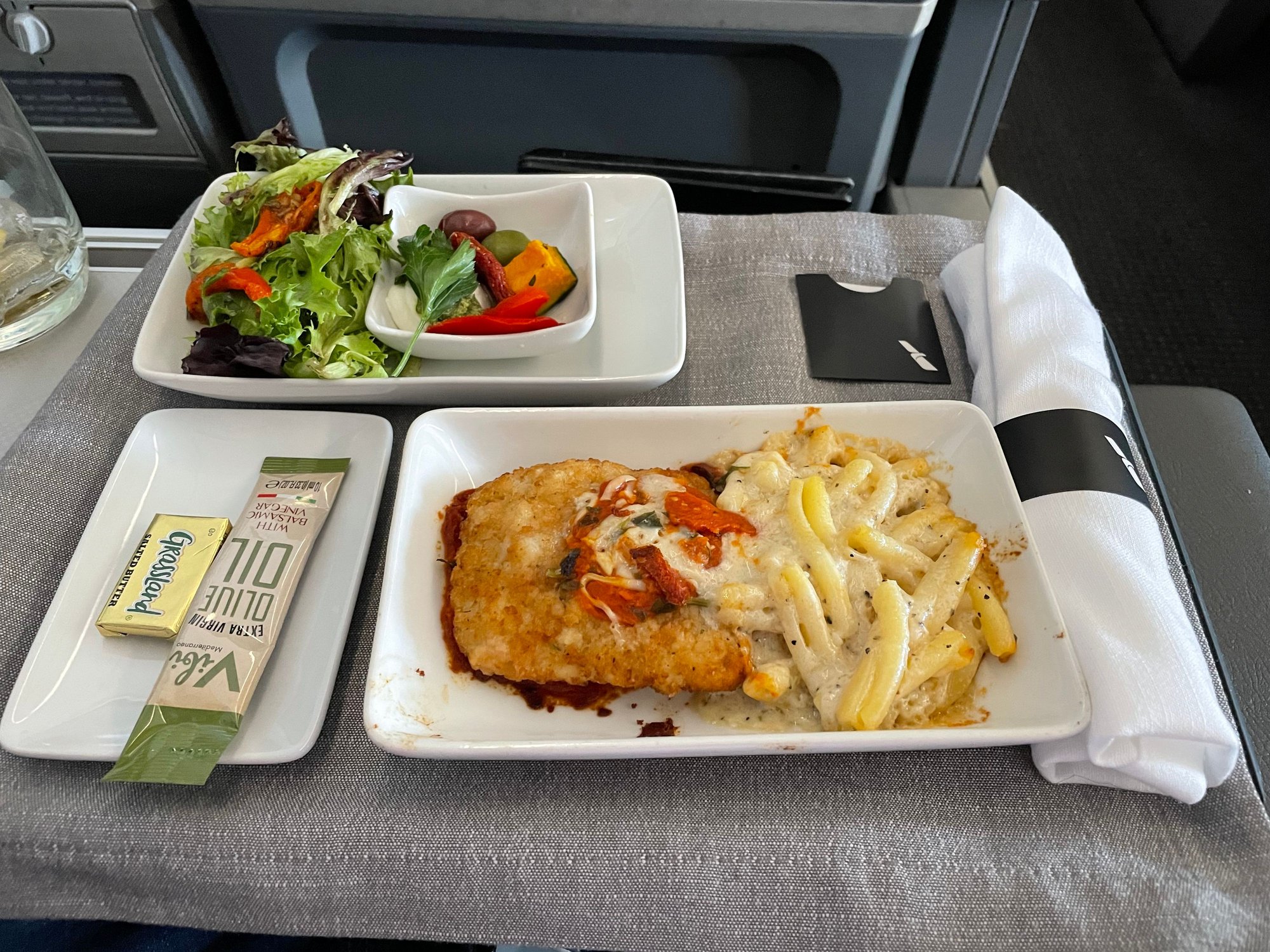 2024 AA Domestic Meal / Meals - menu / photos / etc. (master thread ...