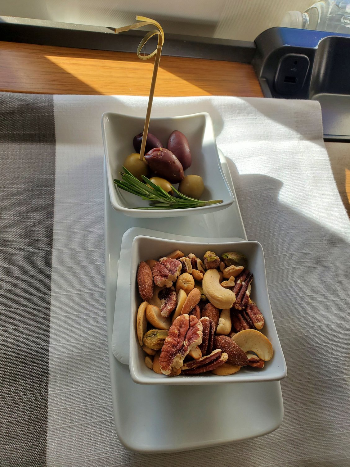 2023 AA International Meal / Meals - menu / photos / etc. (master ...