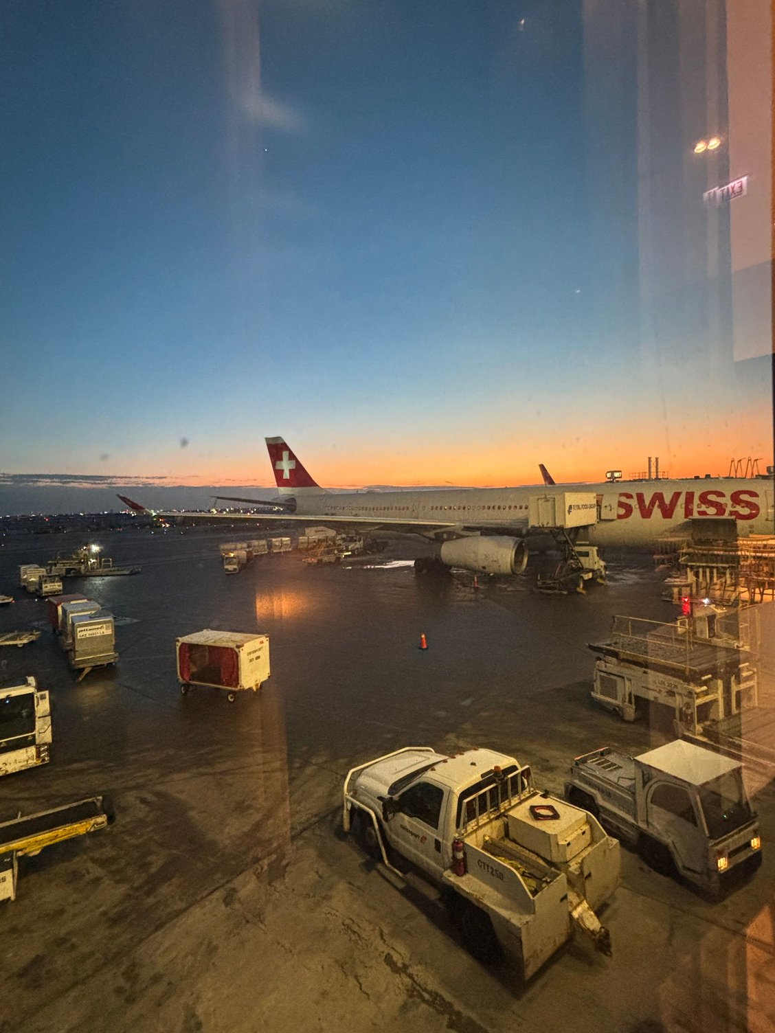 A lot of First: BOS-ORD-ZRH-HKG/PVG-ZRH-BOS - FlyerTalk Forums