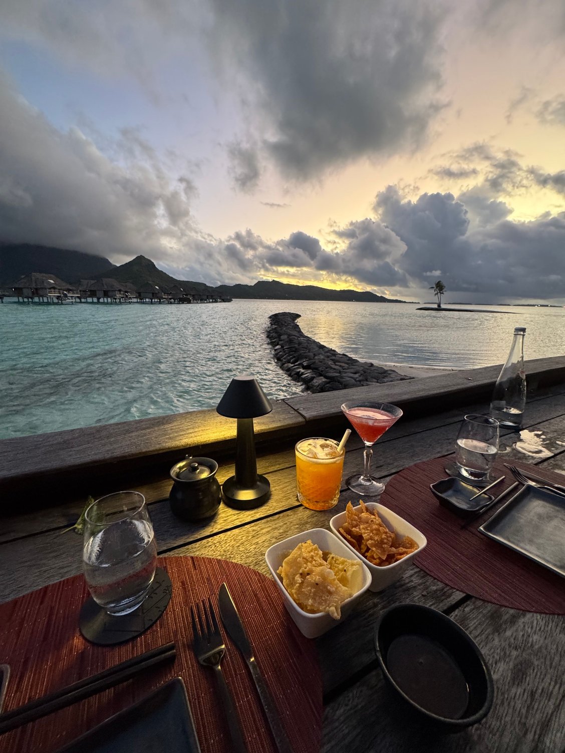 A Most Typical Honeymoon: EWR-LAX-PPT-BOB-RFP-PPT-LAX-EWR (UA/AF/VT ...