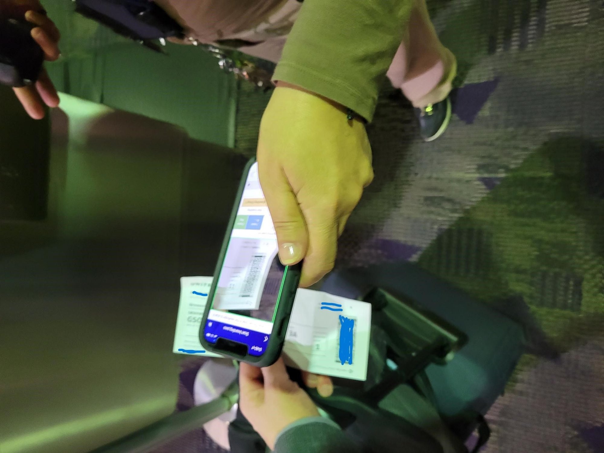 Scanning boarding passes with handheld device - FlyerTalk Forums