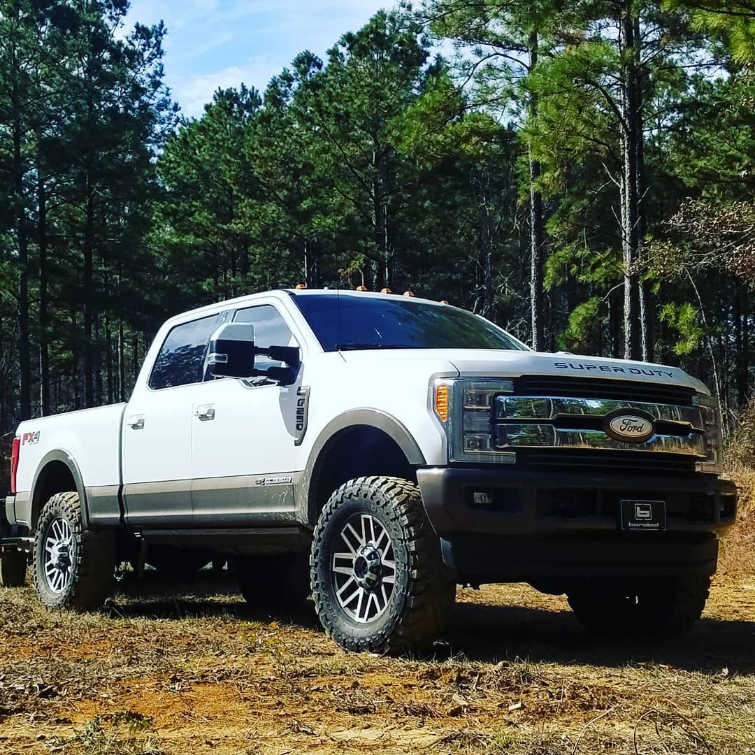 Lifted 2017 F250 with 37's Pics - Page 9 - Ford Truck Enthusiasts Forums