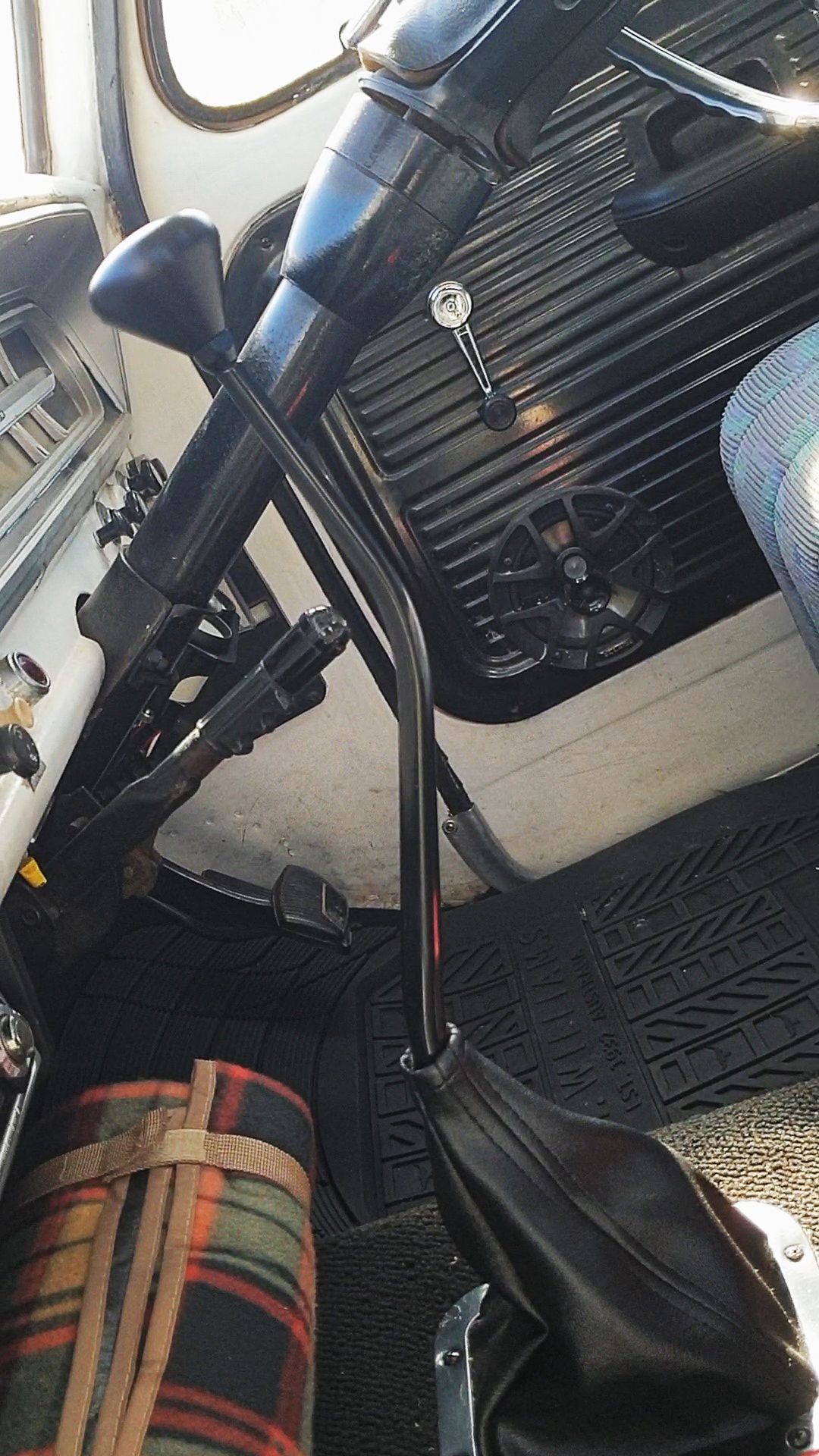 70 F100 floor shifter... - Ford Truck Enthusiasts Forums