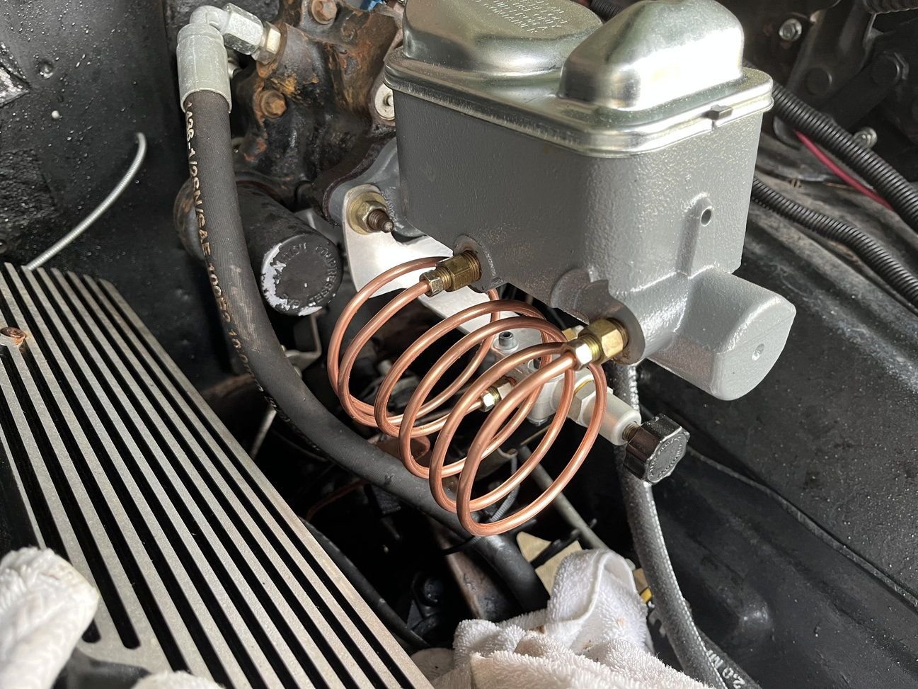 Brake line loop d loops? - Ford Truck Enthusiasts Forums