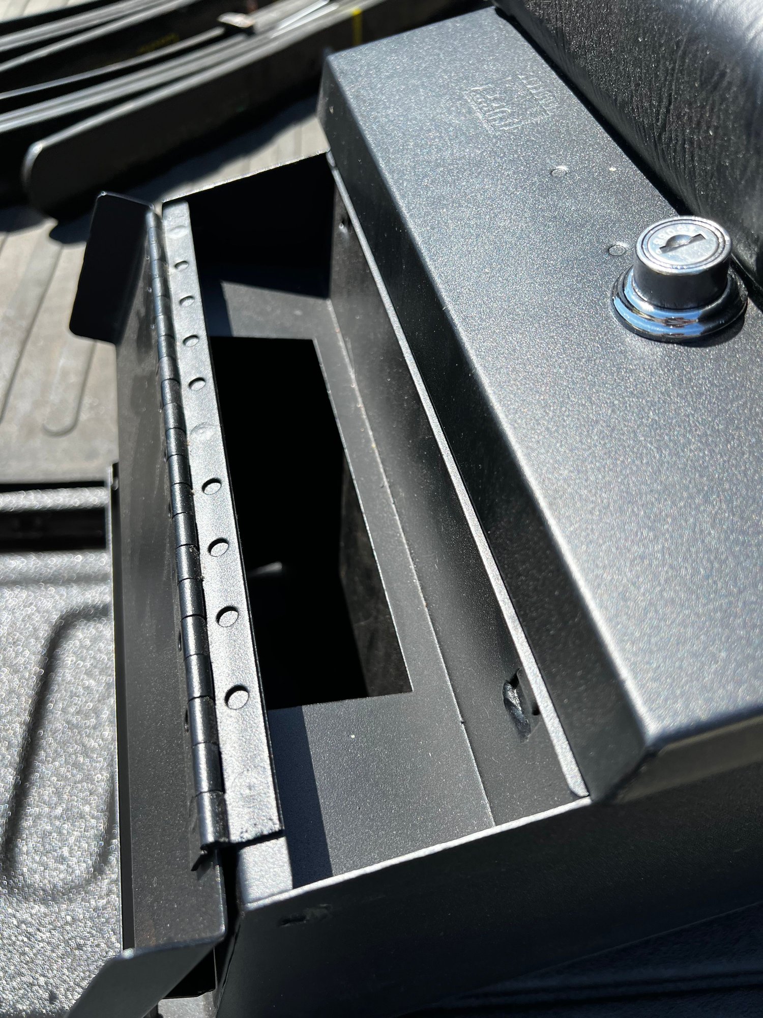Tuffy Deluxe Stereo Center Security Console - Ford Truck Enthusiasts Forums