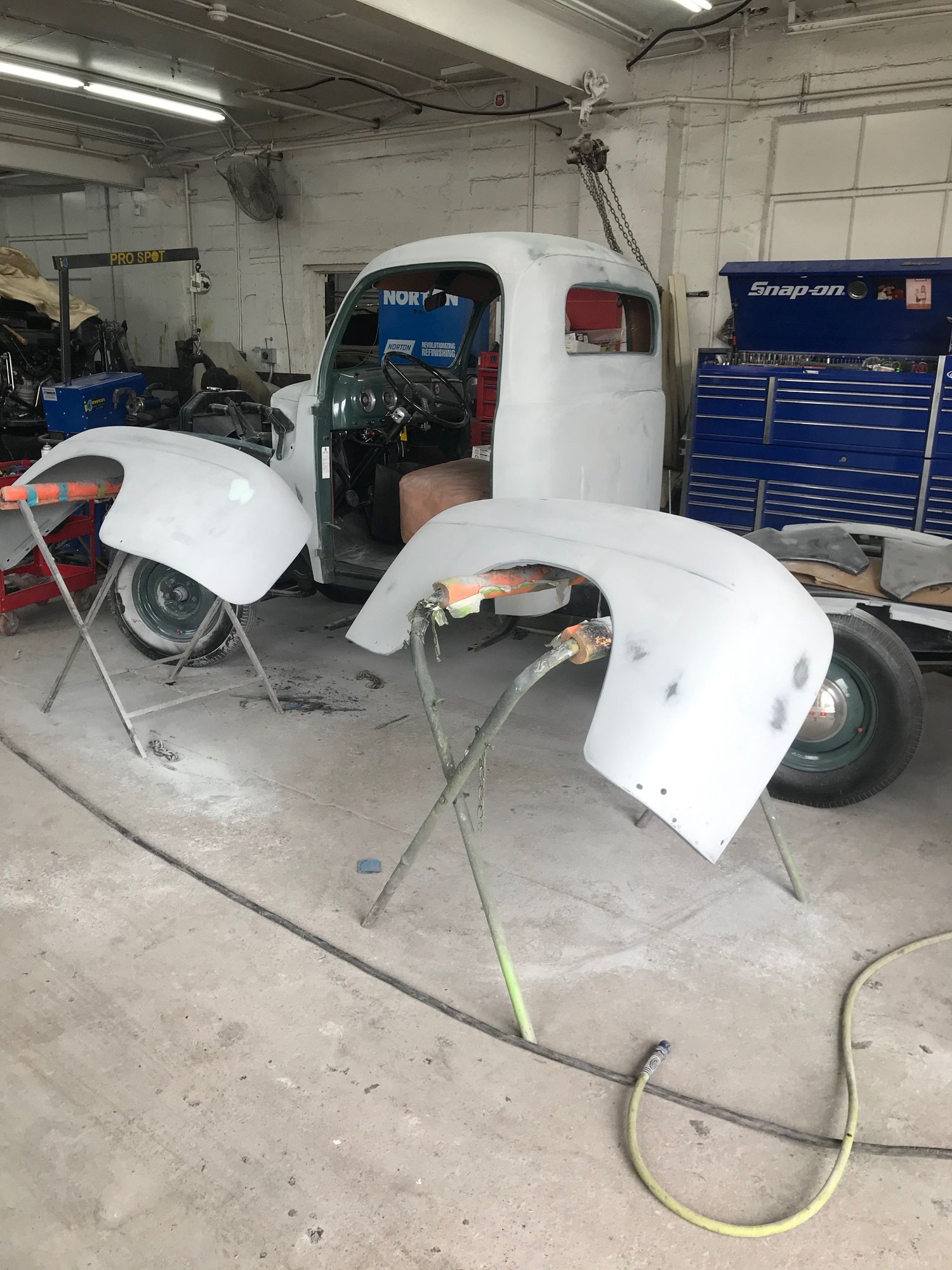 Dave Kindig review on 51-2 F1 steel aftermarket front fenders - Ford ...