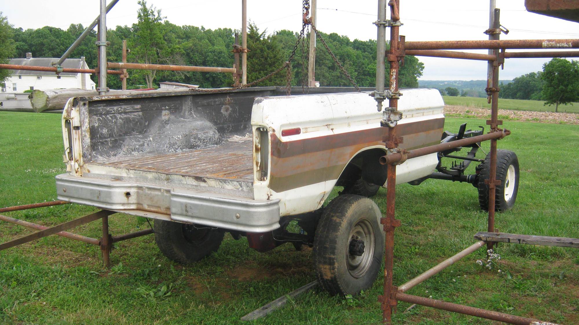 2wd box on a 4x4 frame - Ford Truck Enthusiasts Forums