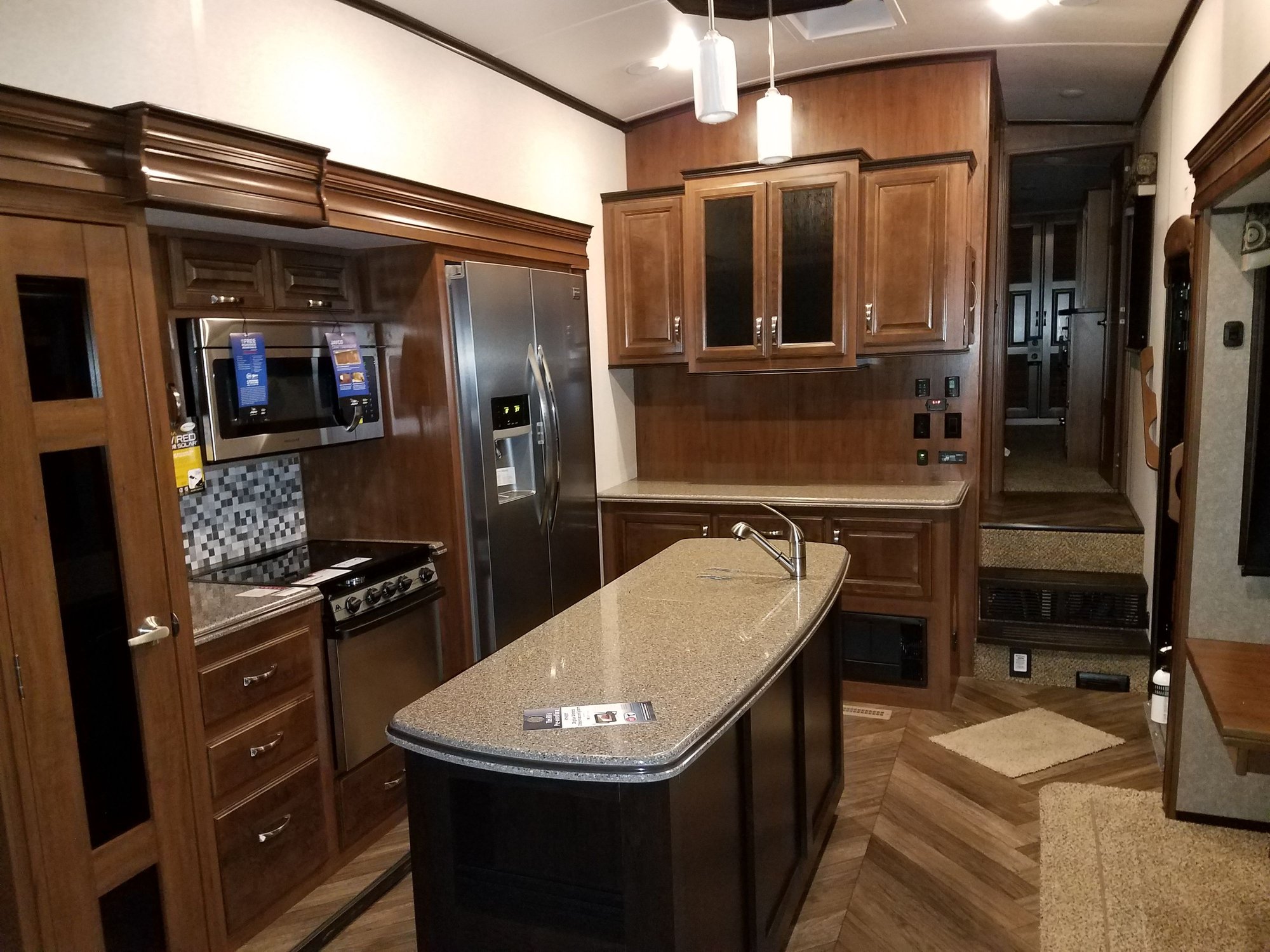 2017 F350 & 315RLTS North Point - Ford Truck Enthusiasts Forums