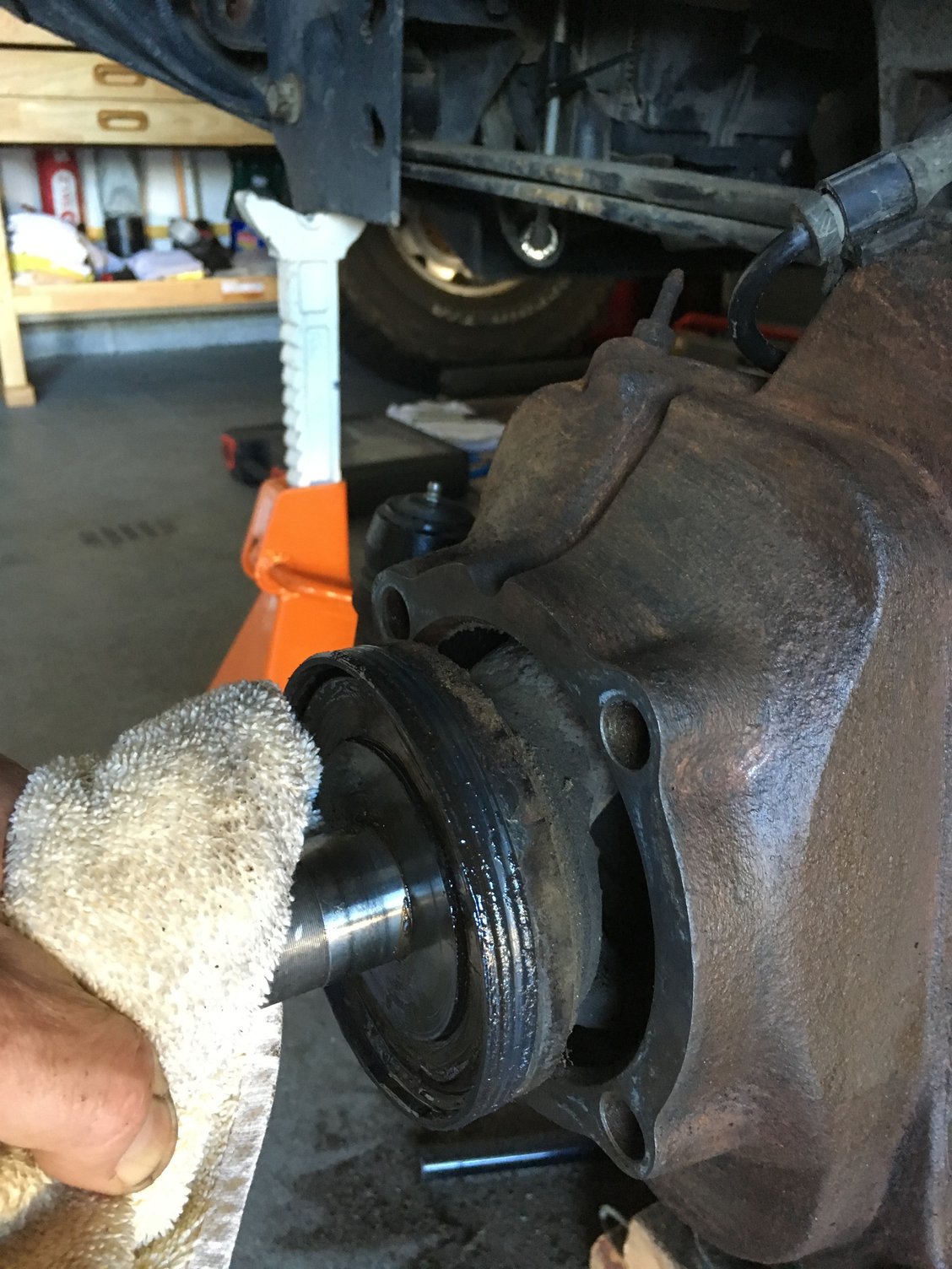 steering lock, wobble, shimmy - Ford Truck Enthusiasts Forums