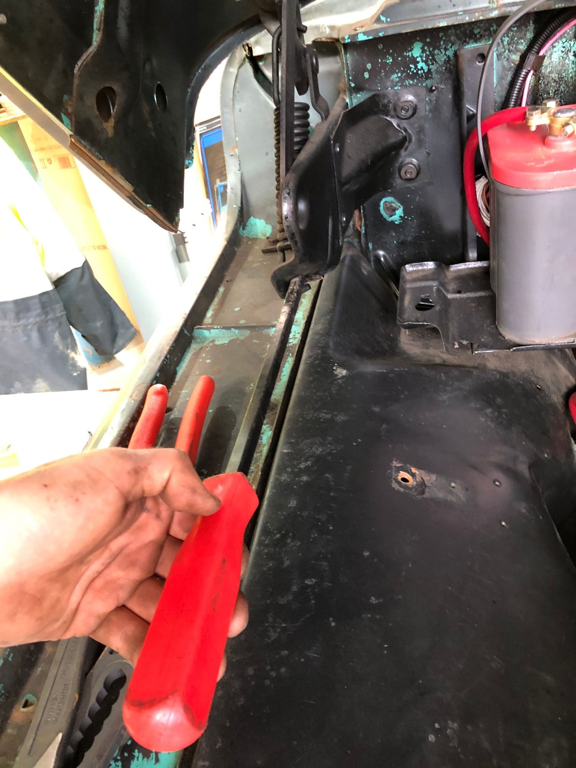 Hood spring adjustment tip - Ford Truck Enthusiasts Forums