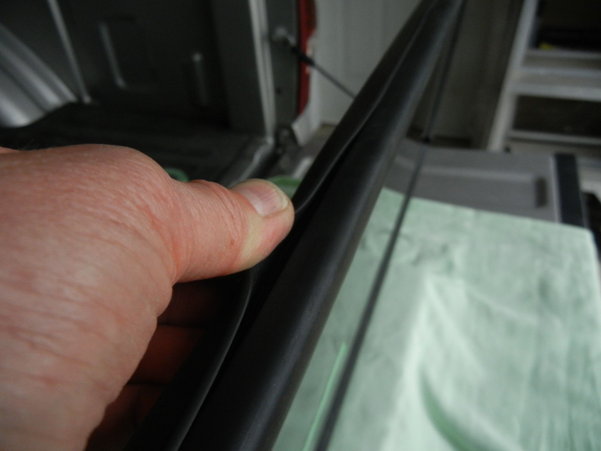 Any tips for rear window install - Ford Truck Enthusiasts Forums