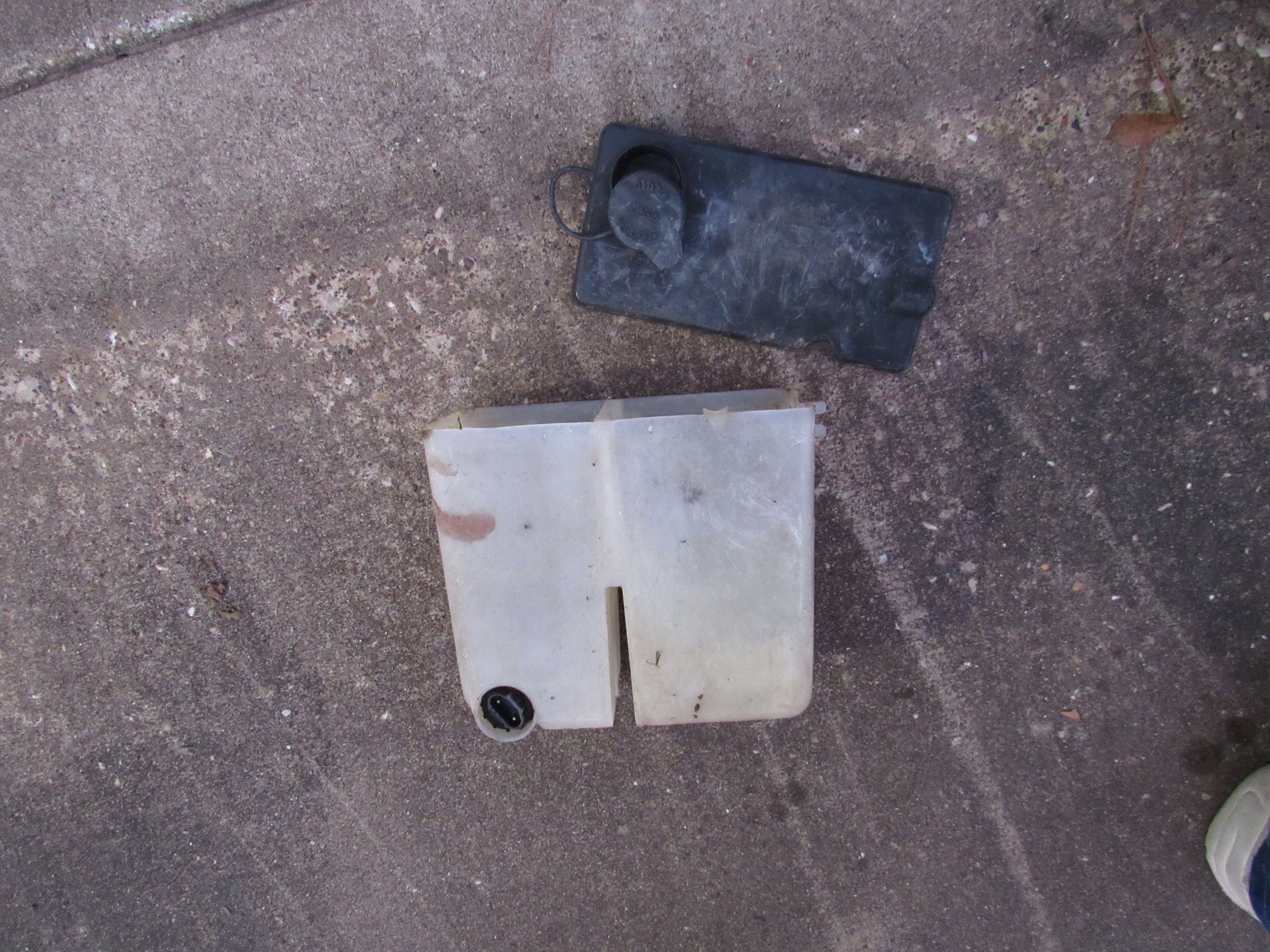 Windshield washer reservoir/ overflow tank - Ford Truck Enthusiasts Forums