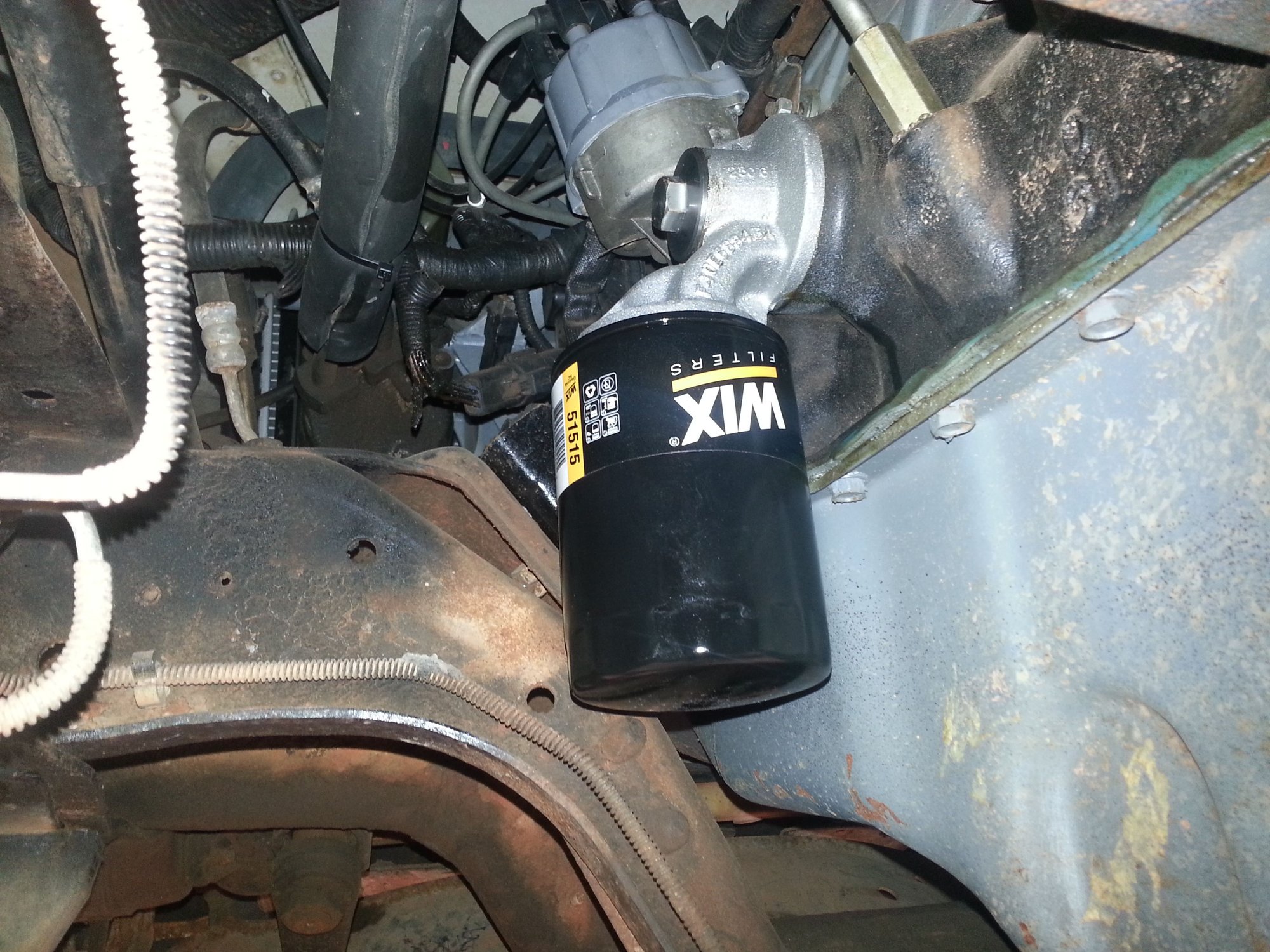 1990 F150 XLT Lariat 4x4: 300 (I6) 90 degree oil filter adaptor - Ford ...