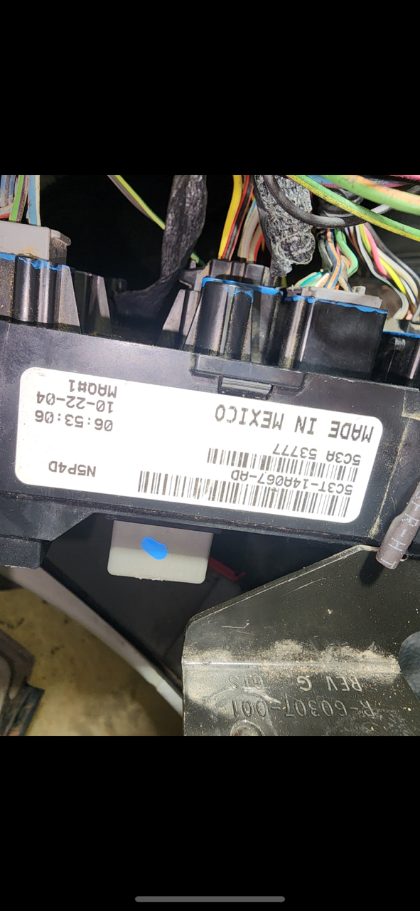 2006 F250 with a 5.4, Interior fuse panel wiring diagram help - Ford ...