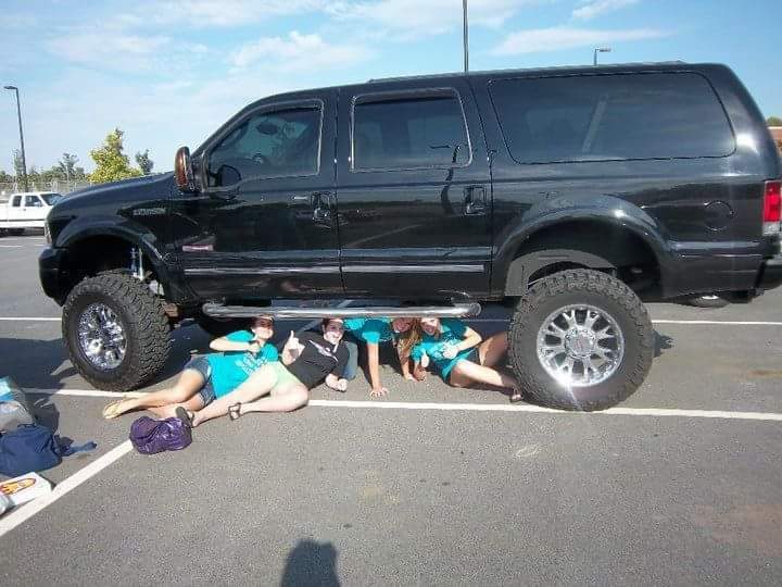 red excursion with 4 or 6 inch lift pics - Page 3 - Ford Truck ...