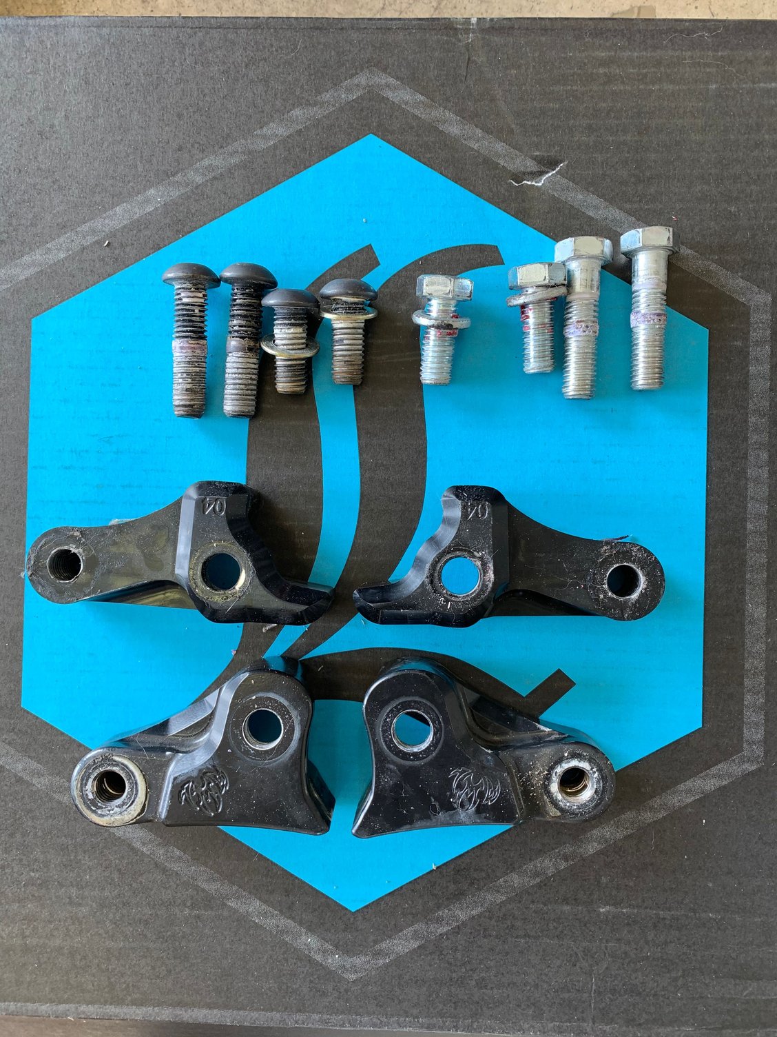 One inch lowering blocks for 18 and newer HD Touring - Harley Davidson ...