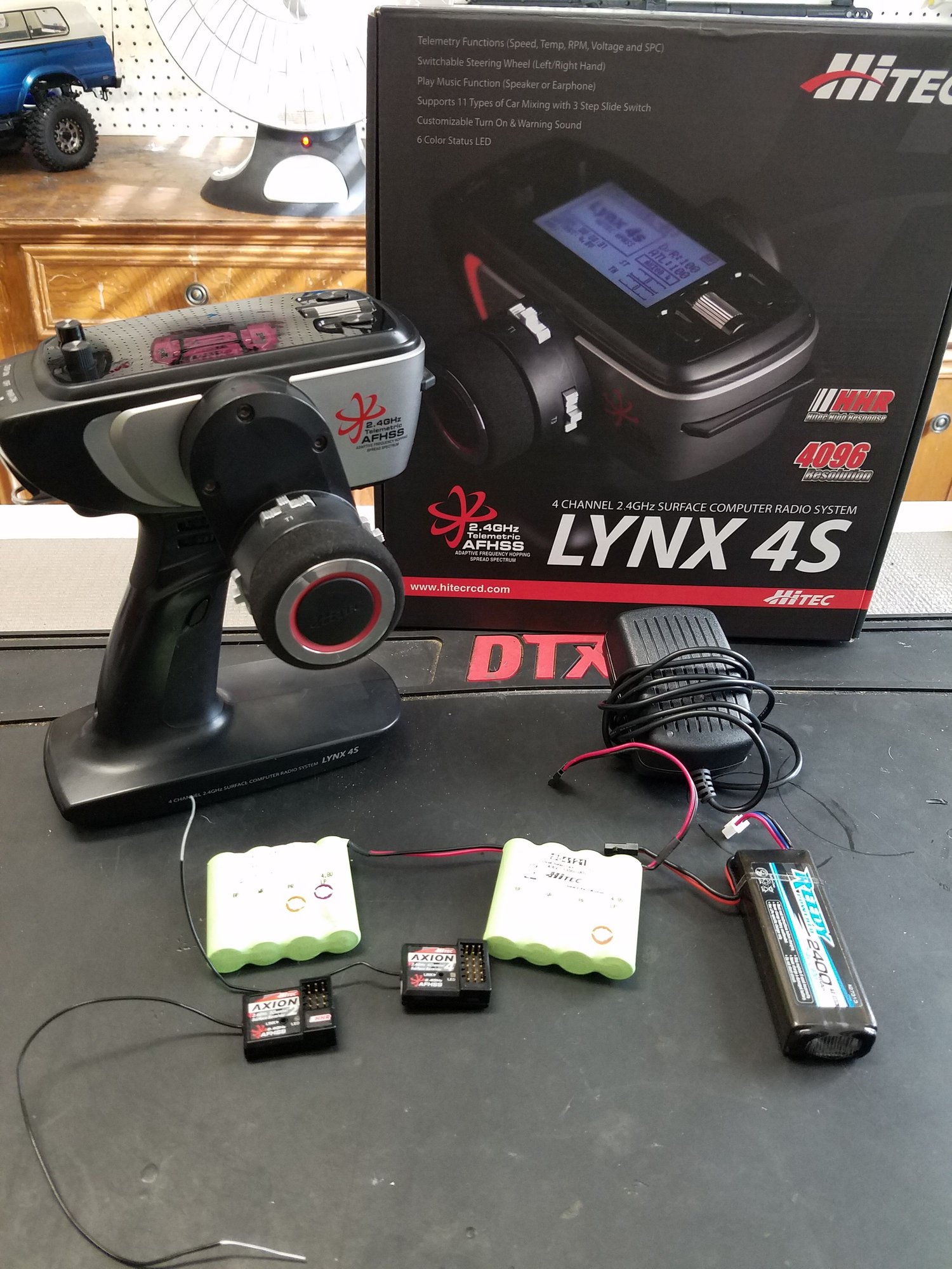 Hitec Lynx radio system, with 2 receivers, lipo, 2 extra batterys - R/C ...
